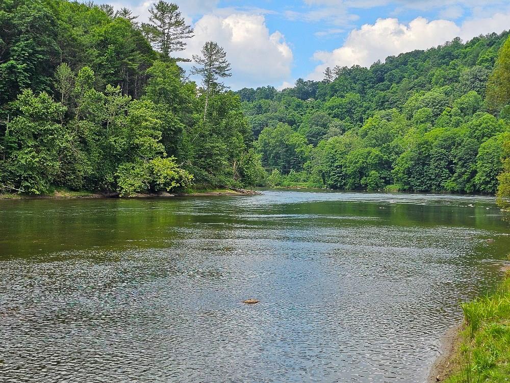 Land for sale in Independence, Virginia, 94122