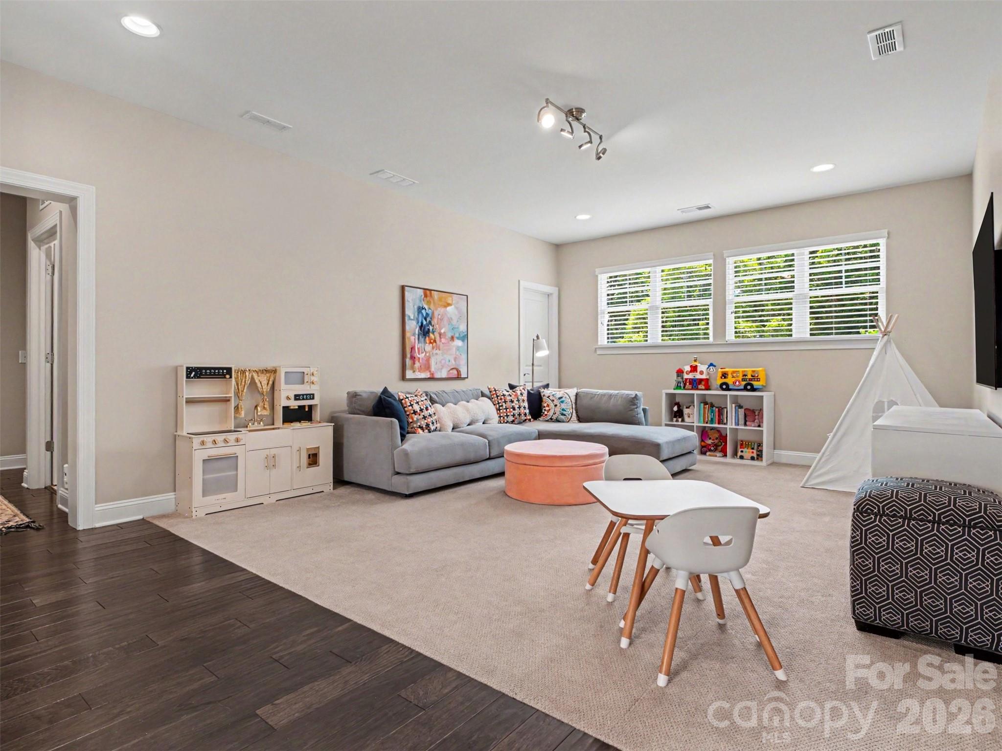 1020 N Sharon Amity Road, Charlotte, NC - photo 29 of 47