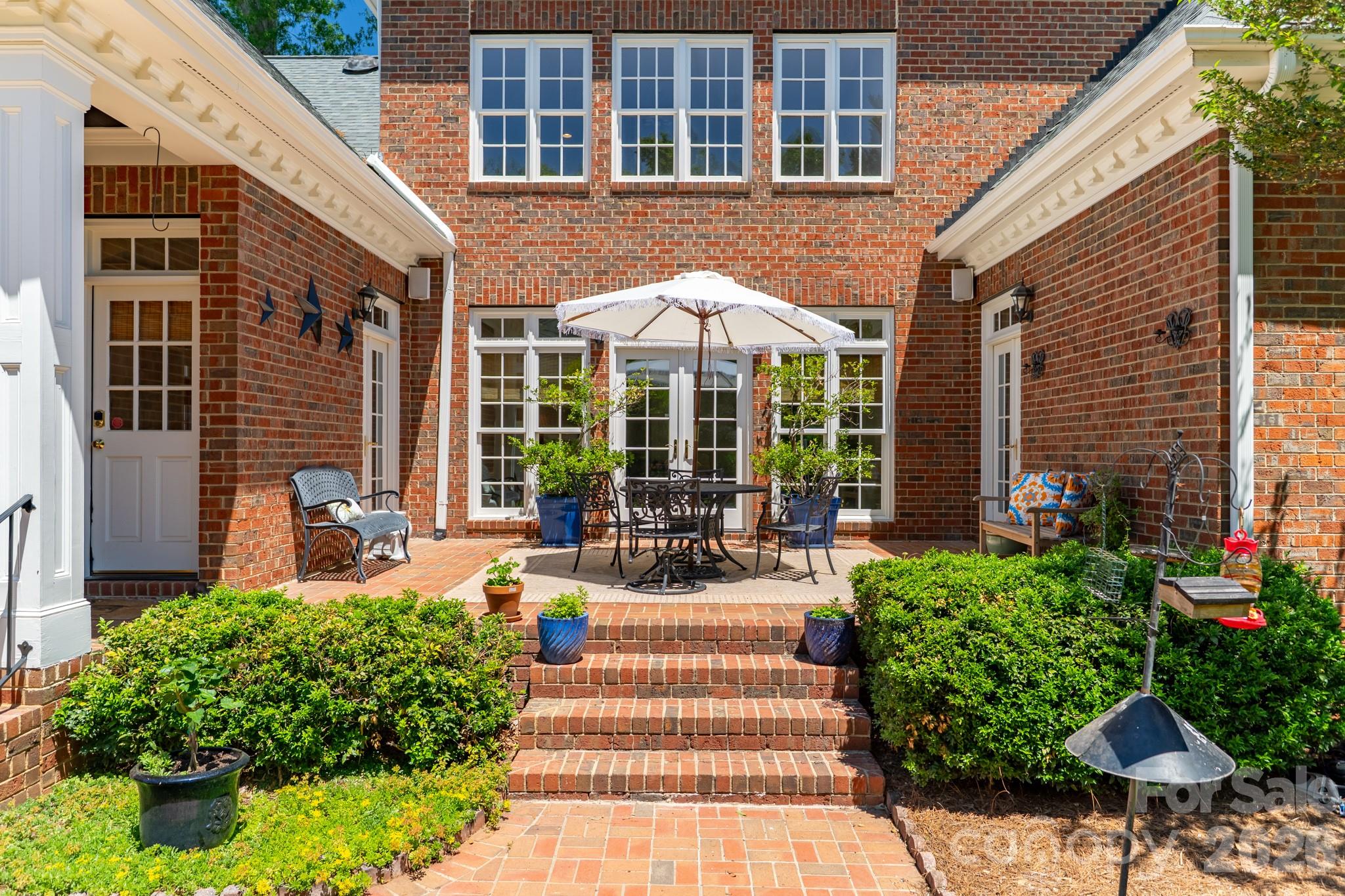 2046 Hopedale Avenue, Charlotte, NC - photo 2 of 49