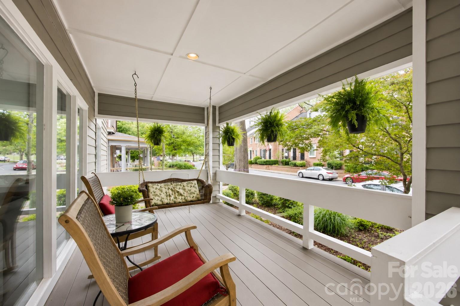 Photo 3 of 517 N Poplar Street, Charlotte, NC