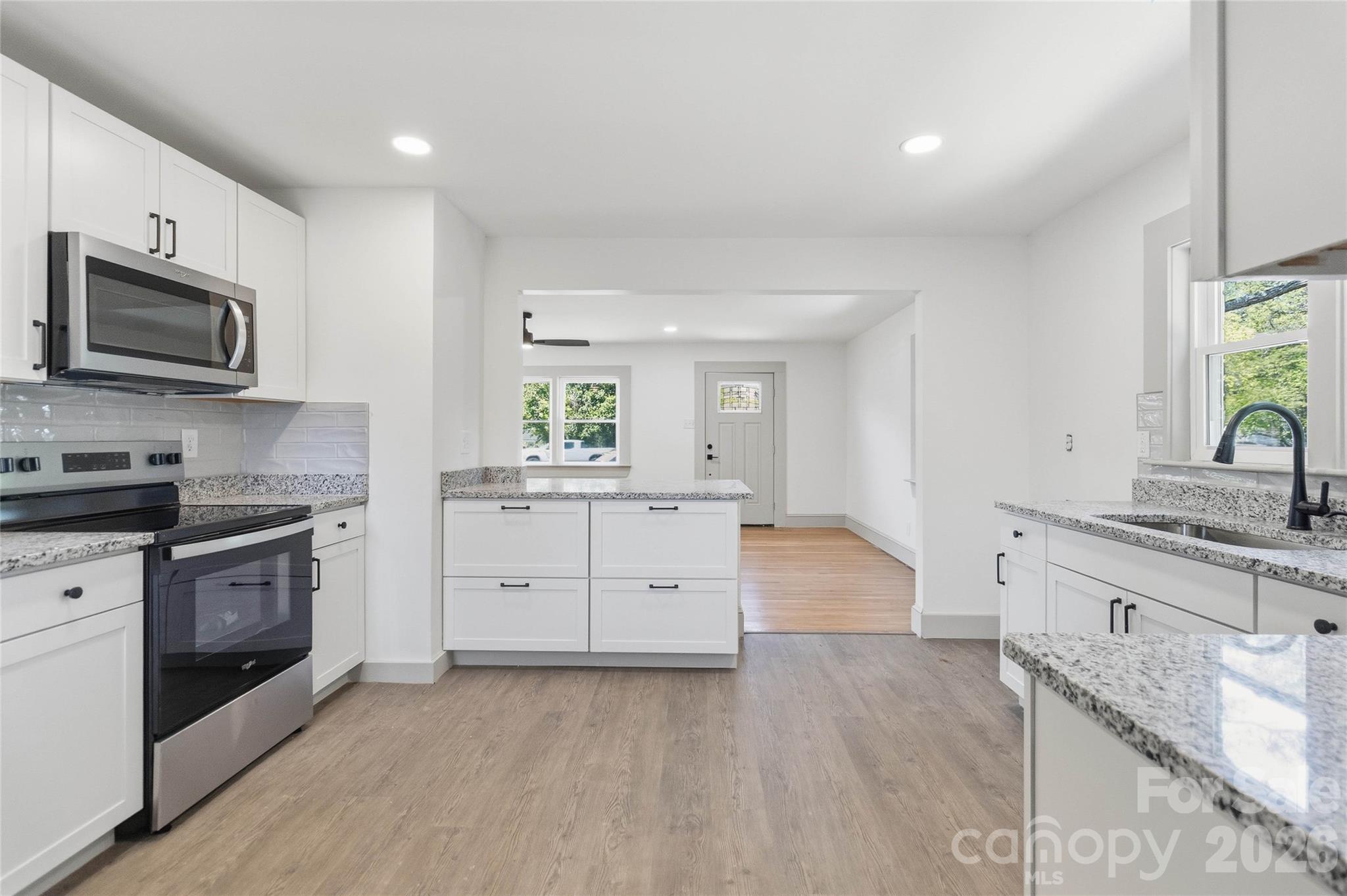 Photo 17 of 3609 Eastway Drive, Charlotte, NC