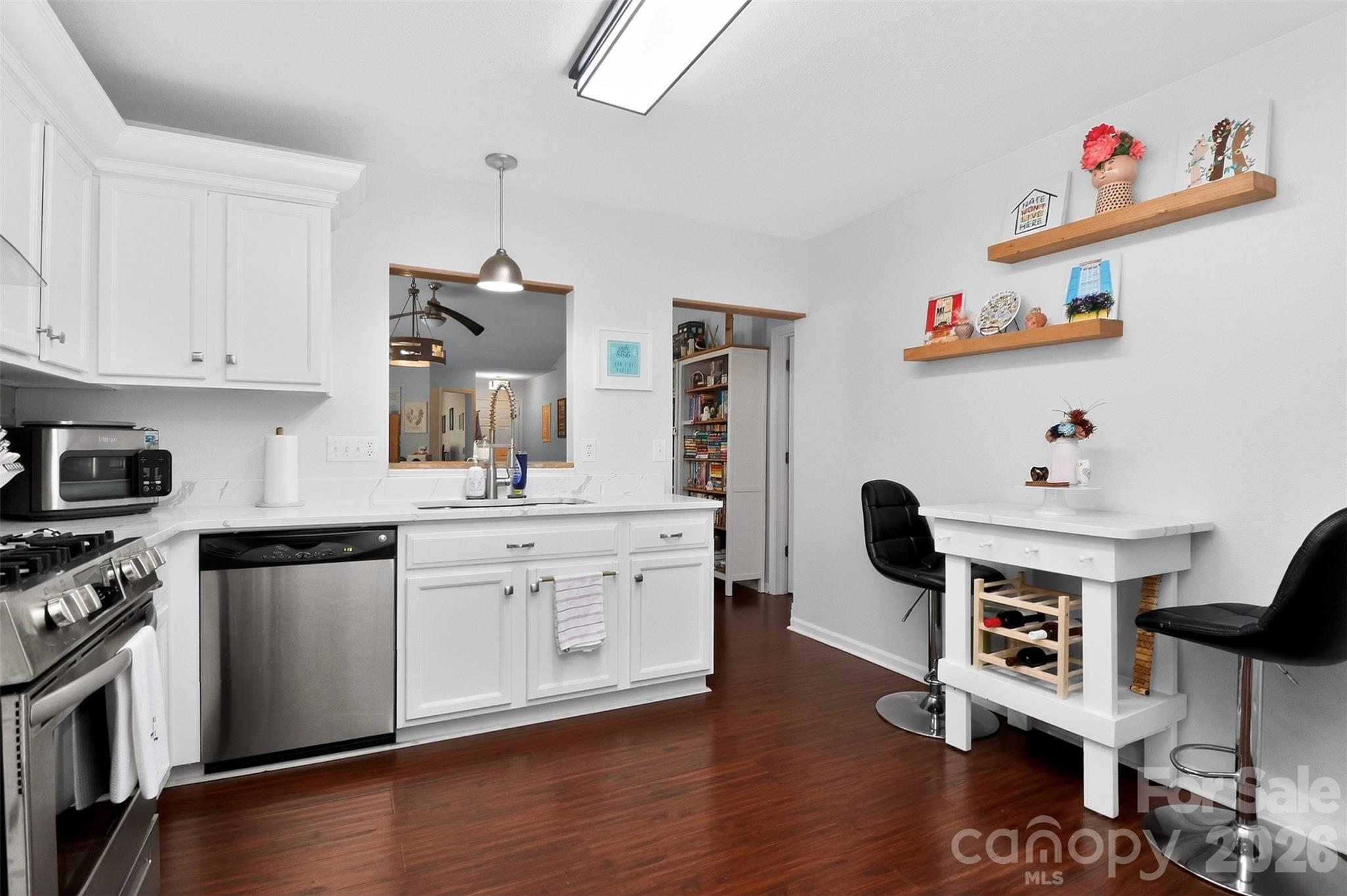 Photo 13 of 5422 Harris Cove Drive, Charlotte, NC
