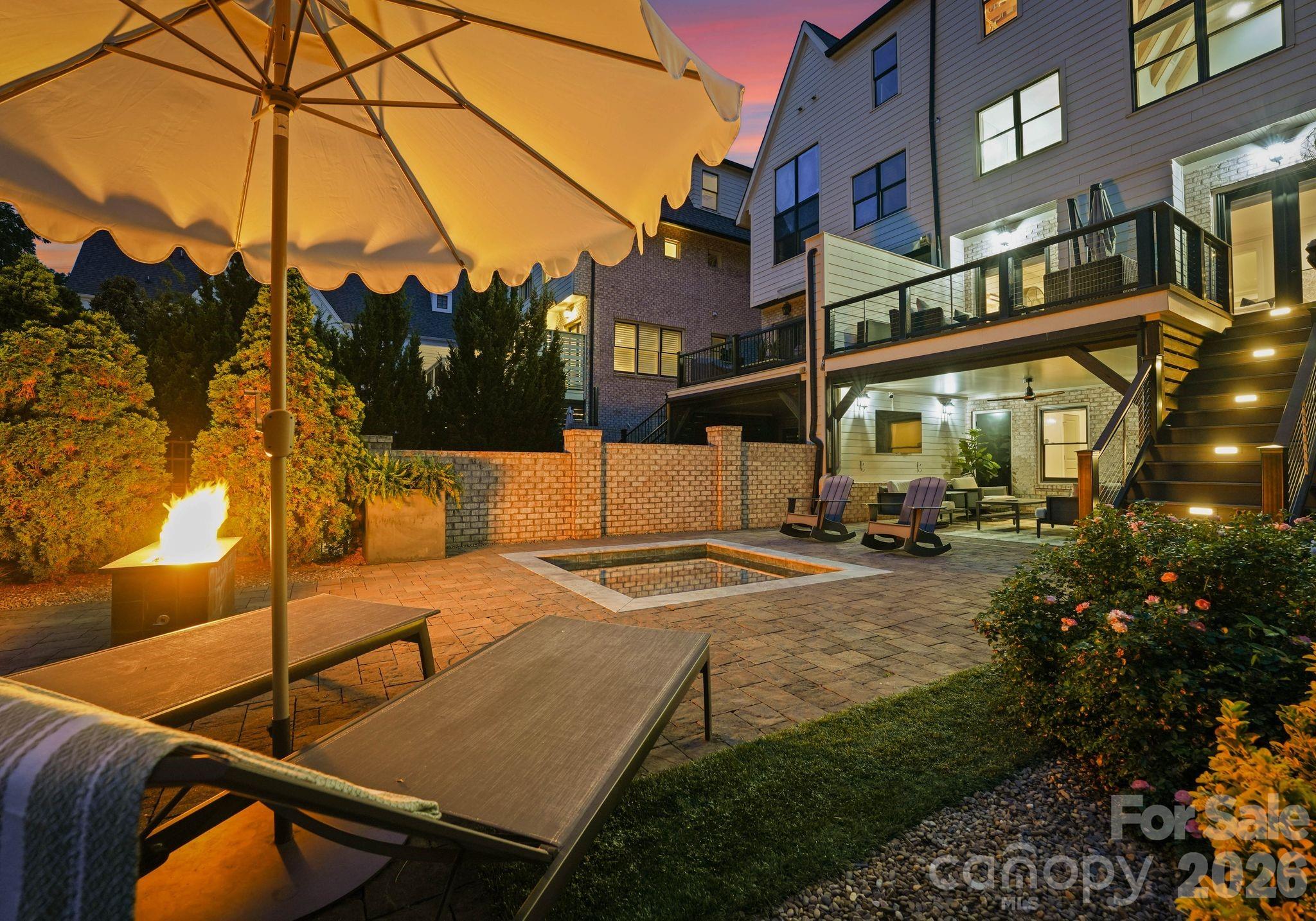 Photo 4 of 812 Ideal Way, Charlotte, NC