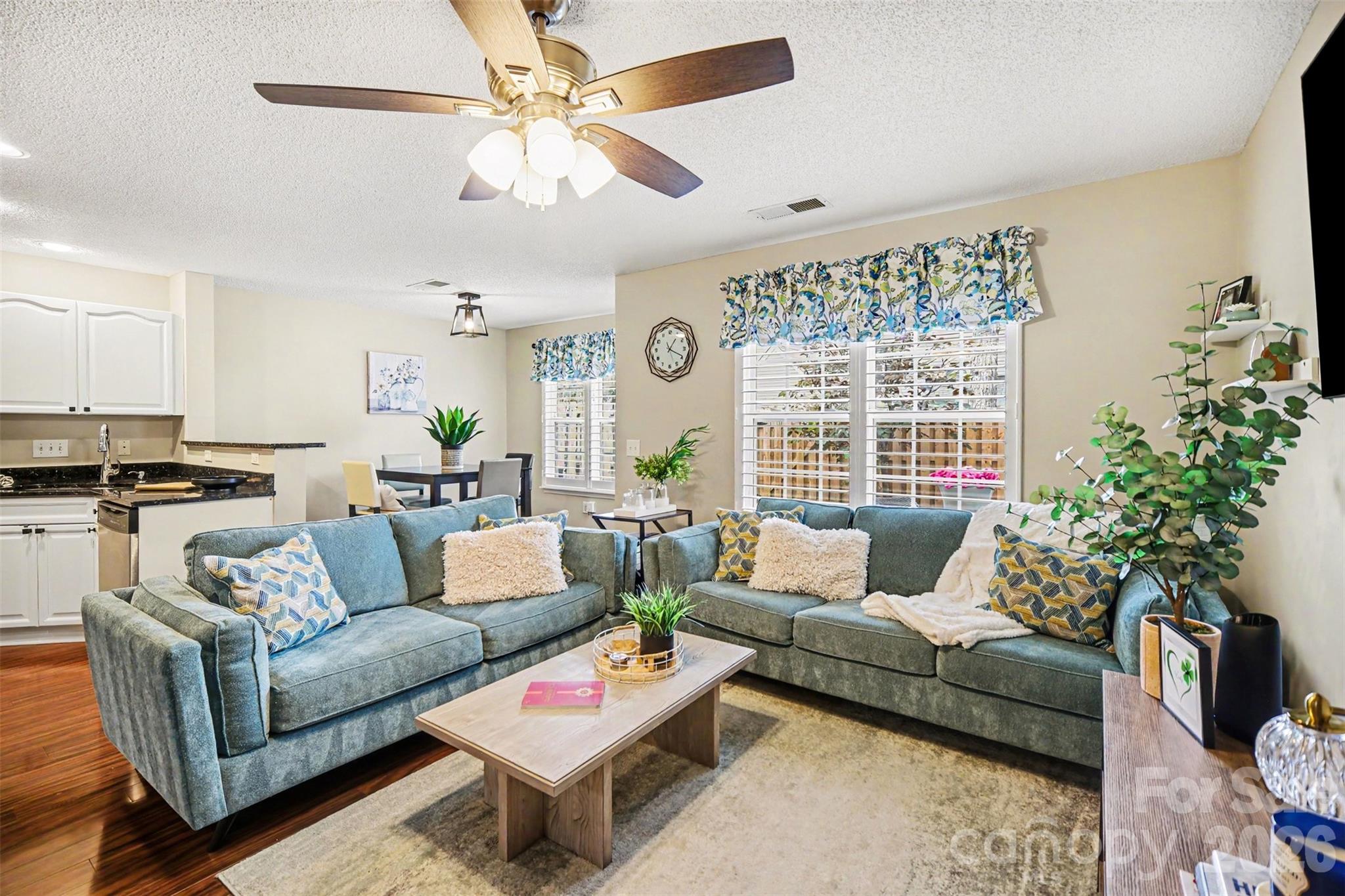 Photo 3 of 9725 Mattforest Circle, Charlotte, NC