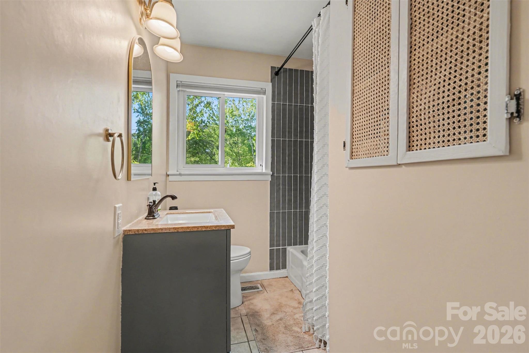 3942 Glenville Avenue, Charlotte, NC - photo 17 of 31