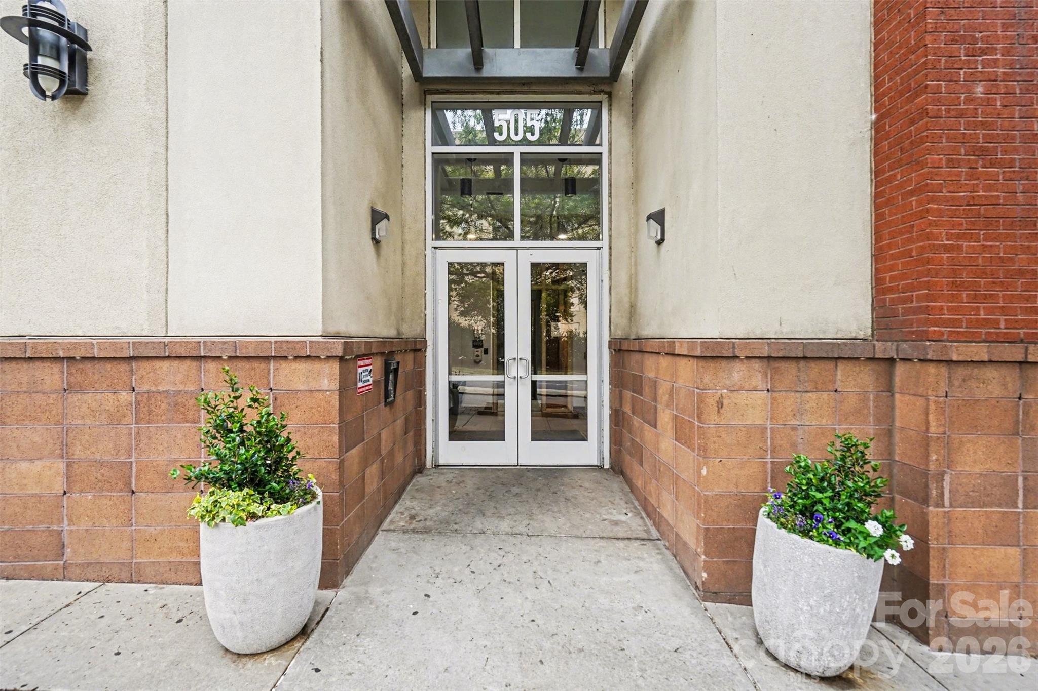 Photo 2 of 505 E 6th Street803, Charlotte, NC