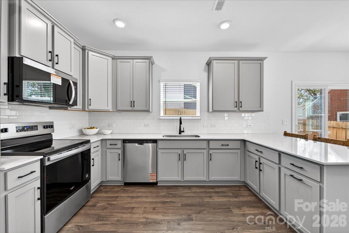2028 Mandarin Boulevard, Charlotte, NC - photo 13 of 31