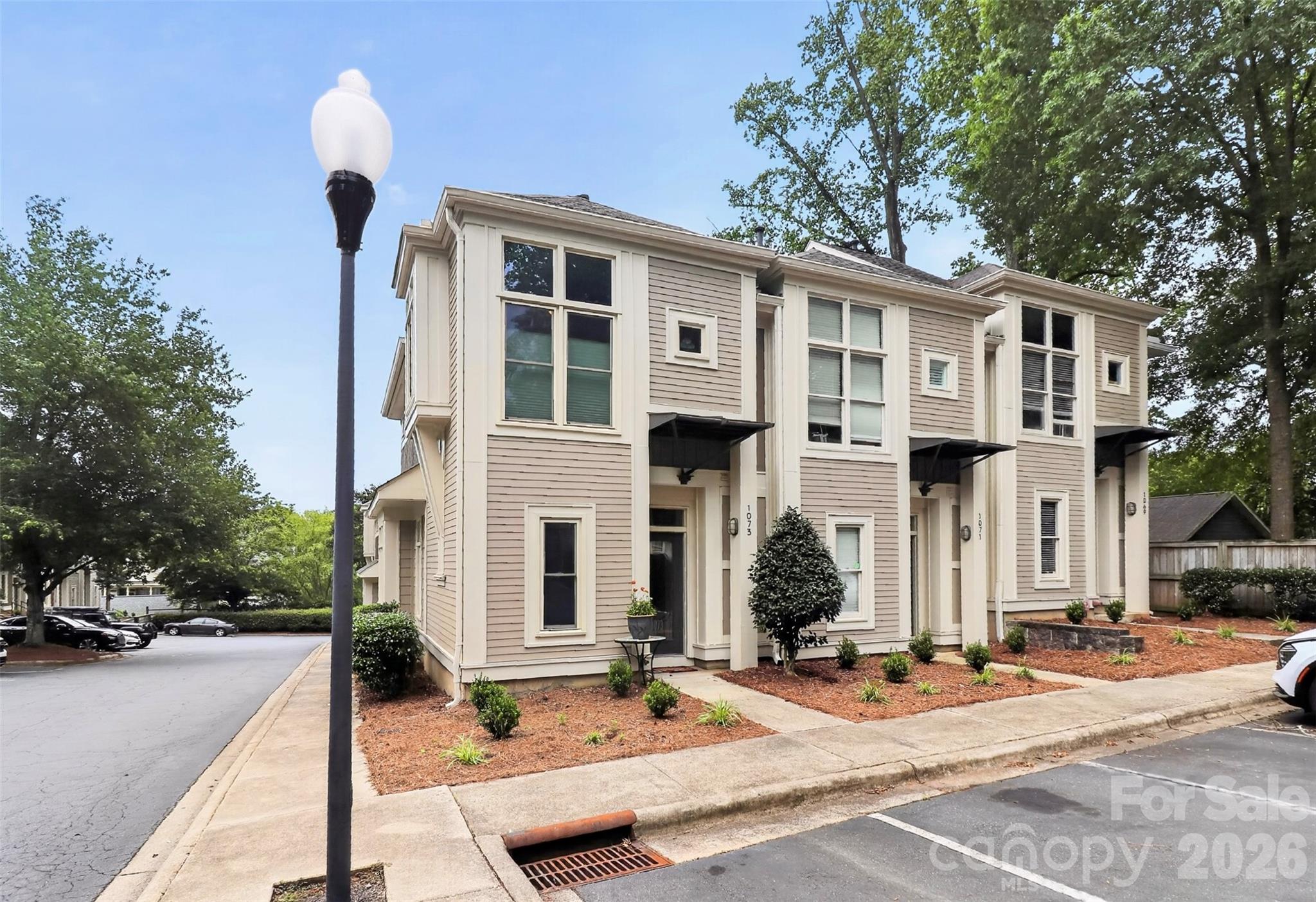 Photo 2 of 1073 Park West Drive, Charlotte, NC