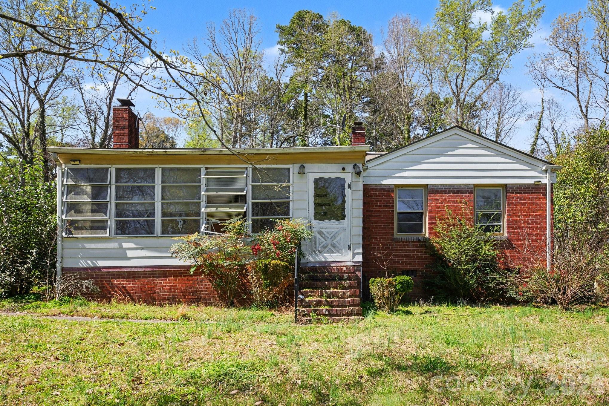 Photo 2 of 105 Shelton Circle, Wadesboro, NC