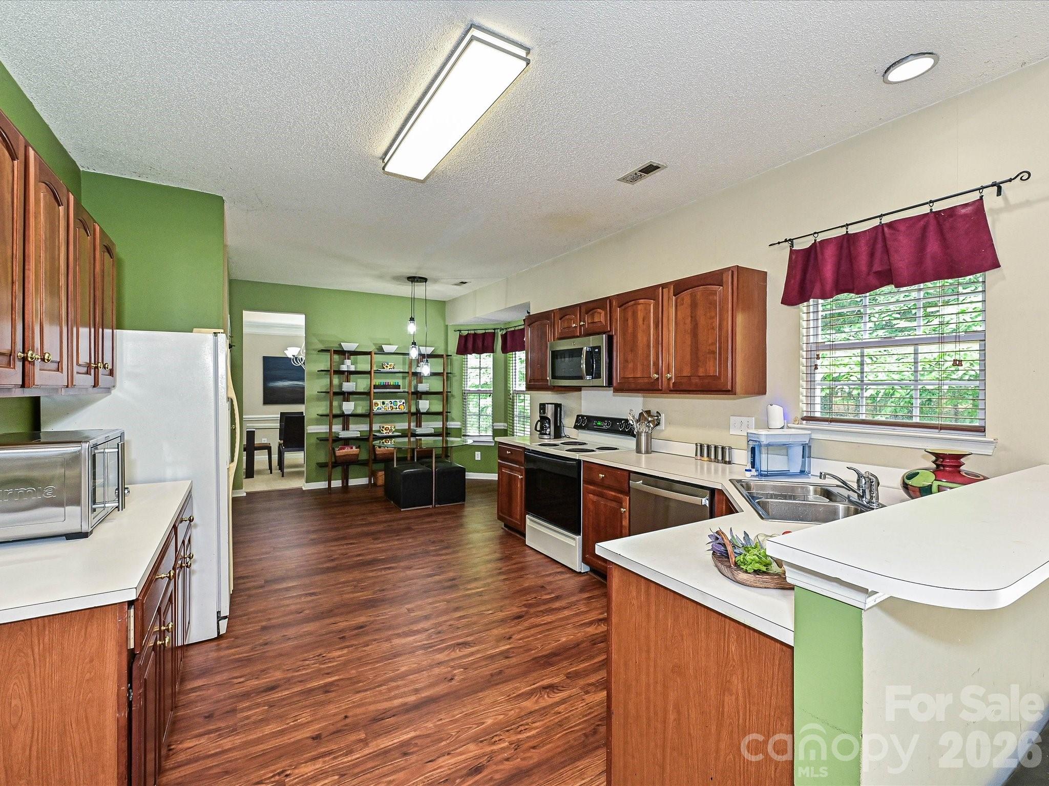 Home for sale at 6719 Reedy Creek Road, Charlotte, NC — photo 14 of 36