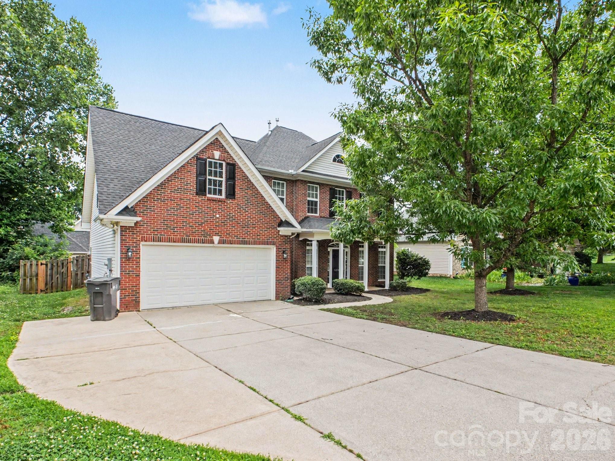 Photo 3 of 12102 Hampton Place Drive, Charlotte, NC