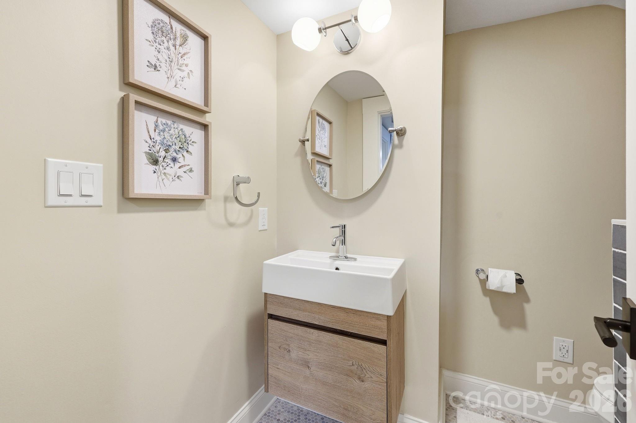 Home for sale at 327 Campus Street, Charlotte, NC — photo 38 of 48