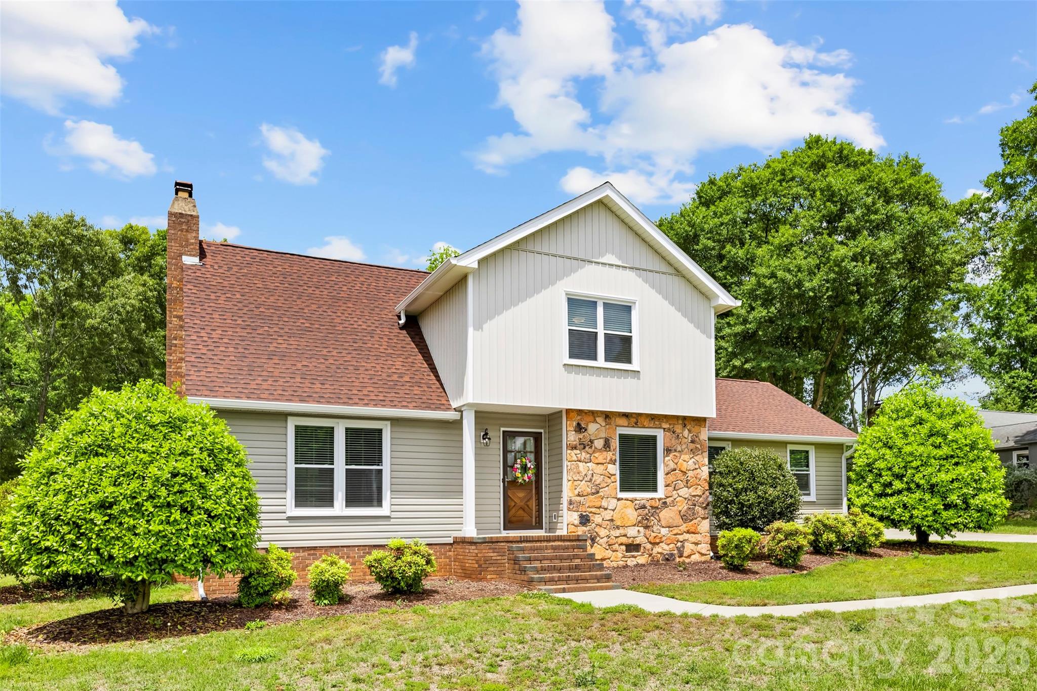 Photo 2 of 107 Friendfield Drive, Fort Mill, SC
