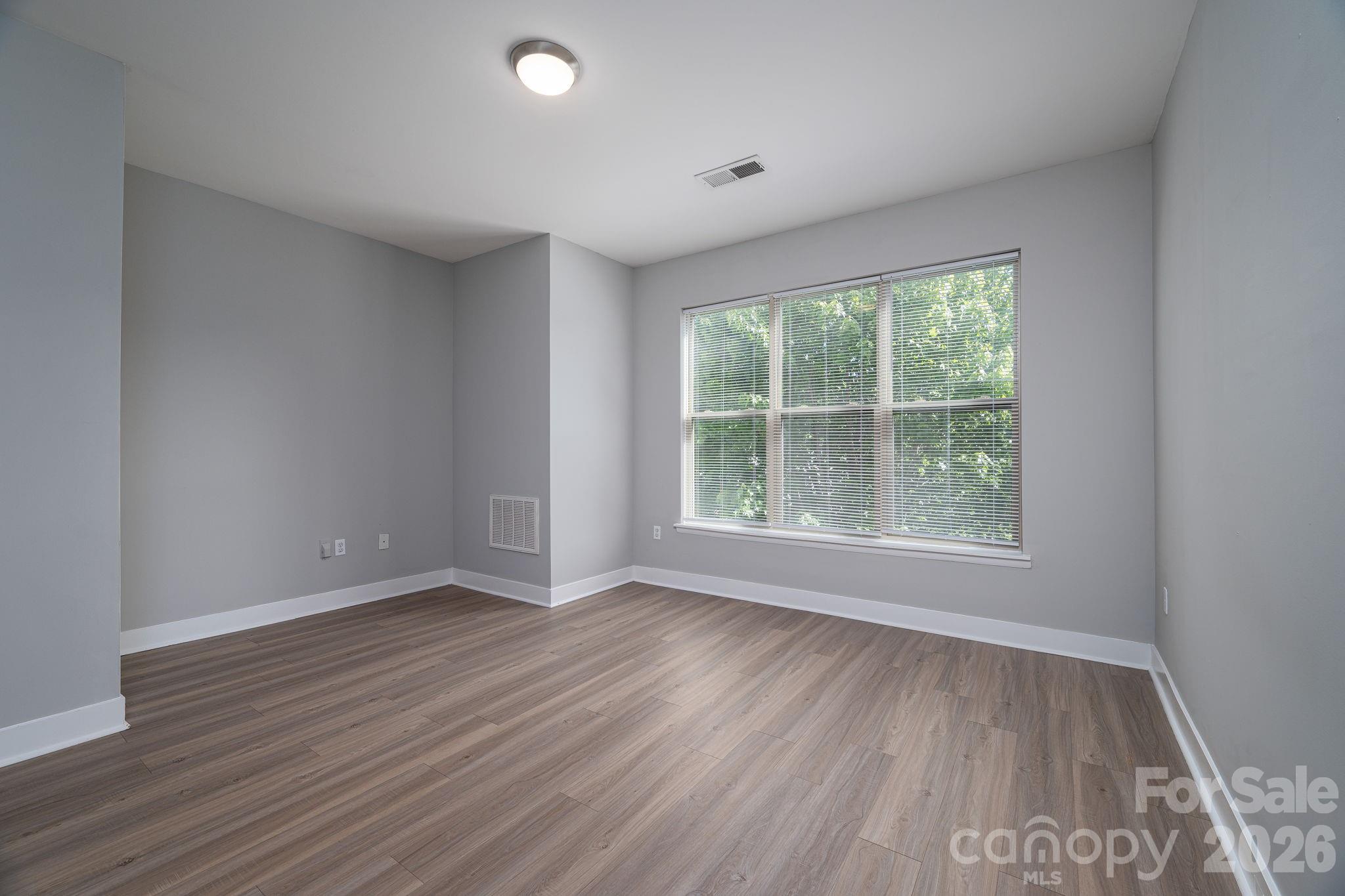 Photo 16 of 1012 Skyline View Way, Charlotte, NC