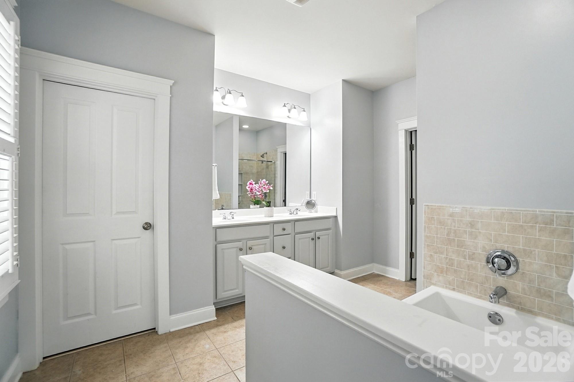 342 Shoreline Parkway, Tega Cay, SC - photo 16 of 47