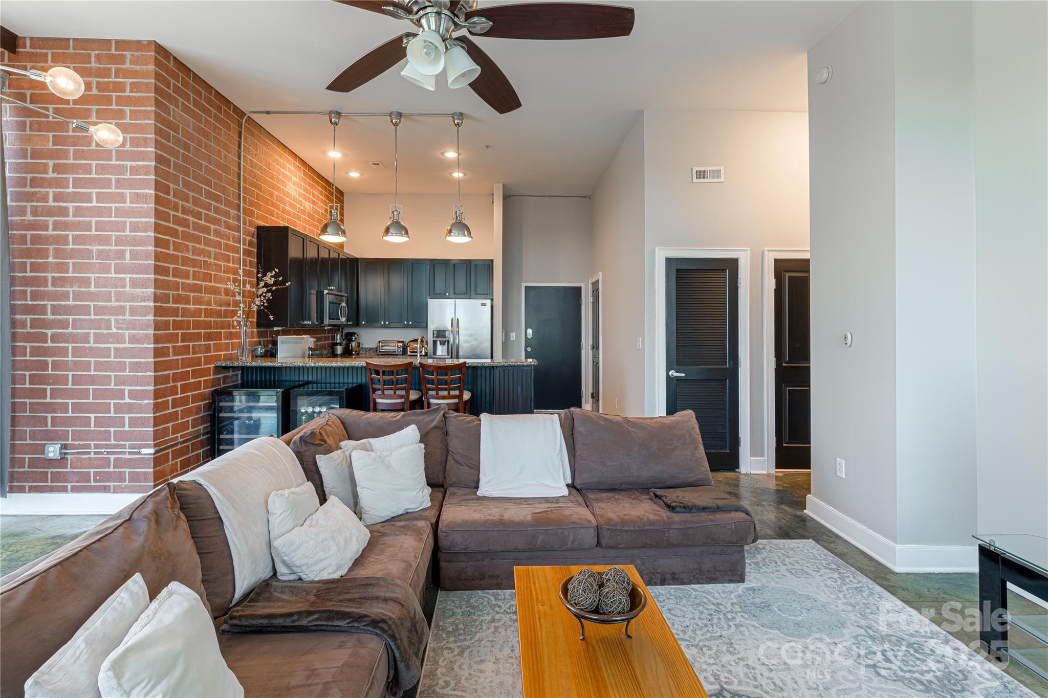 Photo 4 of 710 W Trade Street701, Charlotte, NC