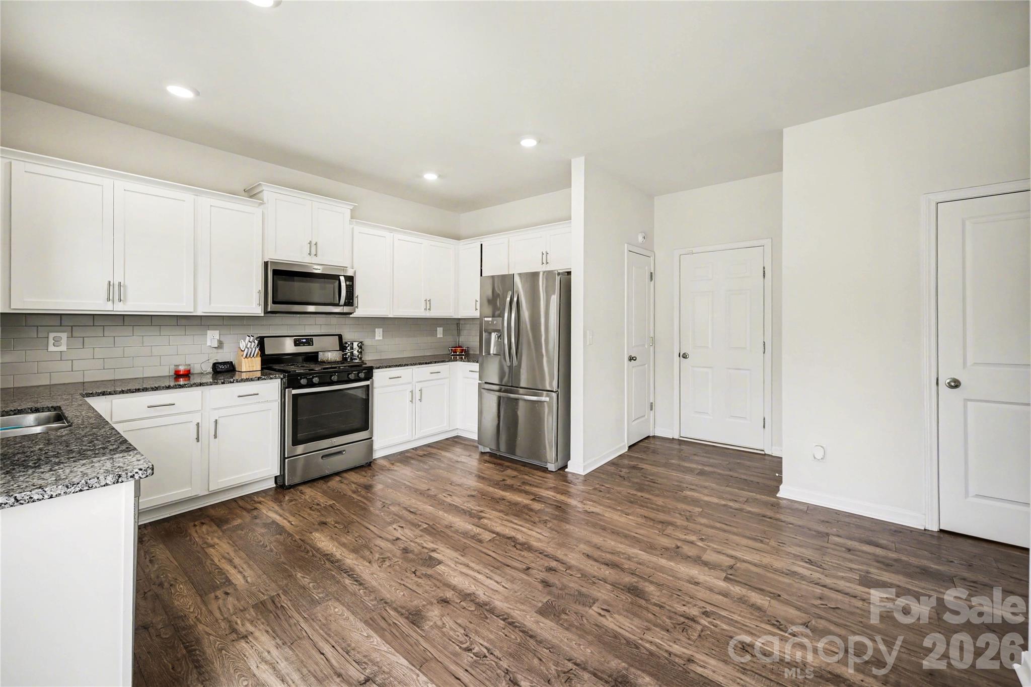 Photo 7 of 828 Larmore Avenue, Charlotte, NC