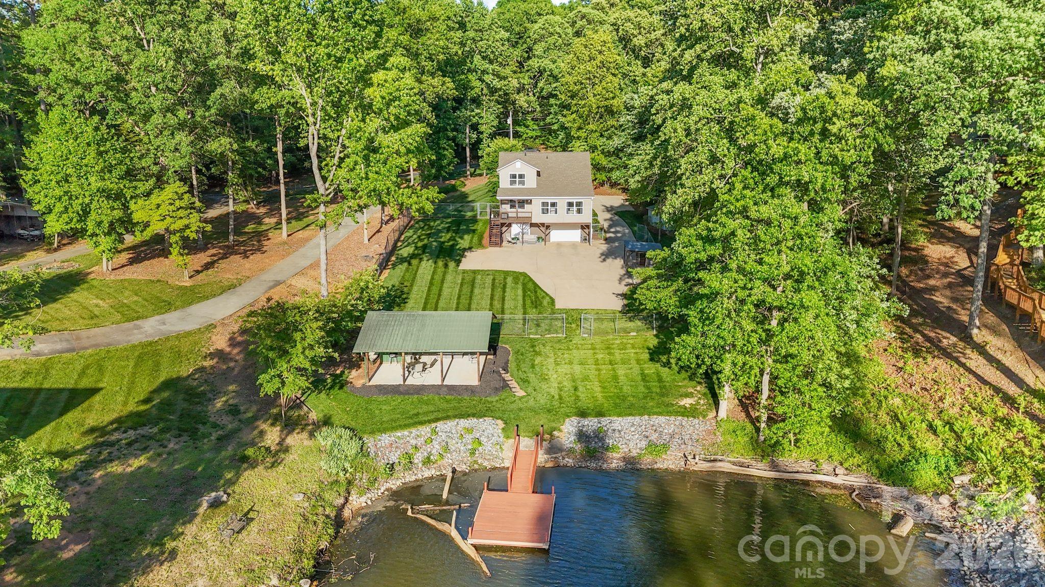 Photo 2 of 710 Riverwood Drive, Lexington, NC