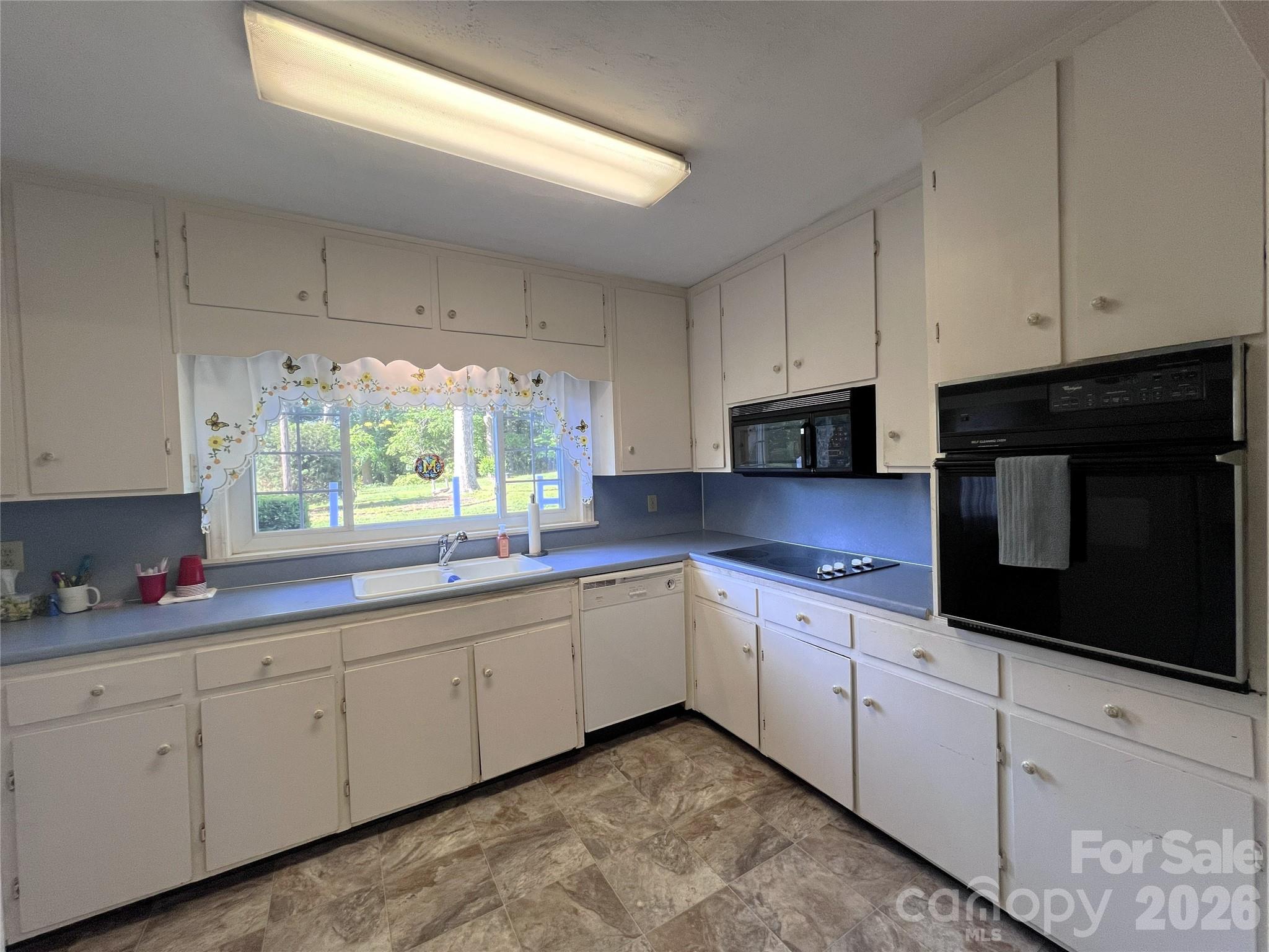 209 S Roxford Road, Kings Mountain, NC - photo 11 of 39
