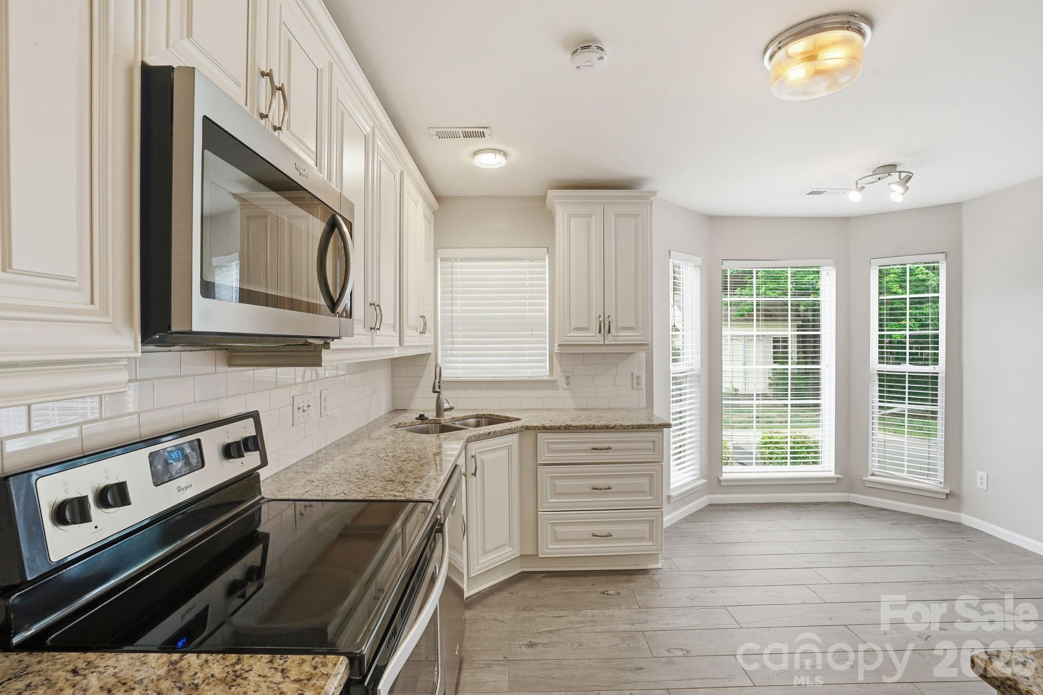 Photo 13 of 6914 Weirton Place, Charlotte, NC