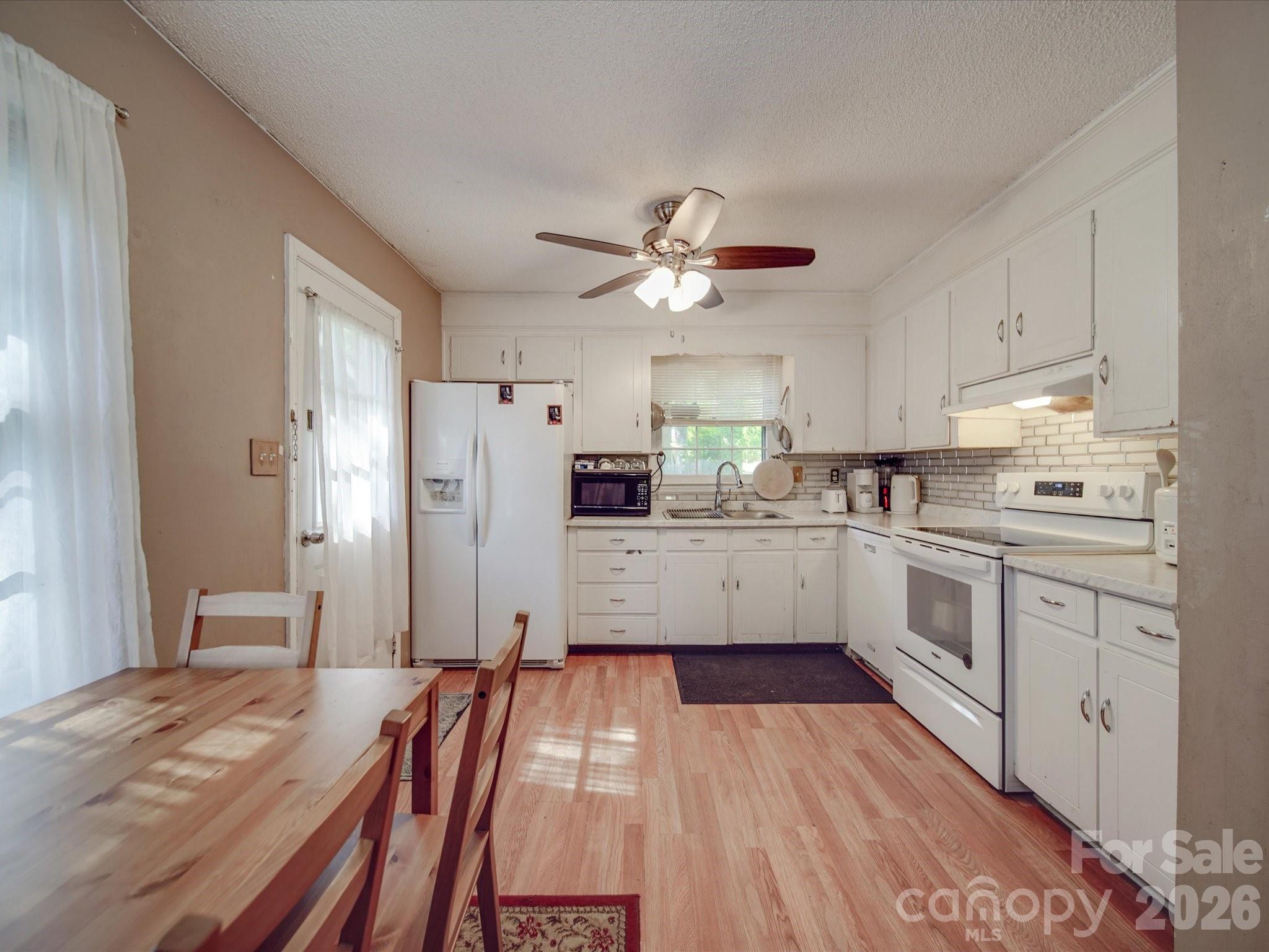 Photo 10 of 6820 Elm Forest Drive, Charlotte, NC