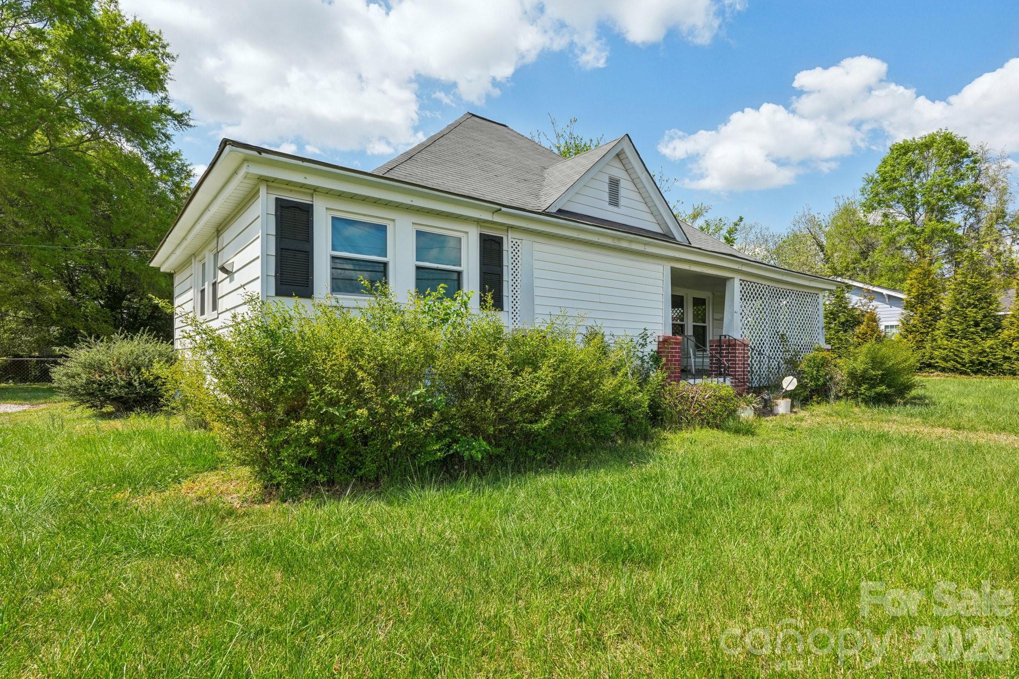 Photo 2 of 210 Griffith Road, Monroe, NC
