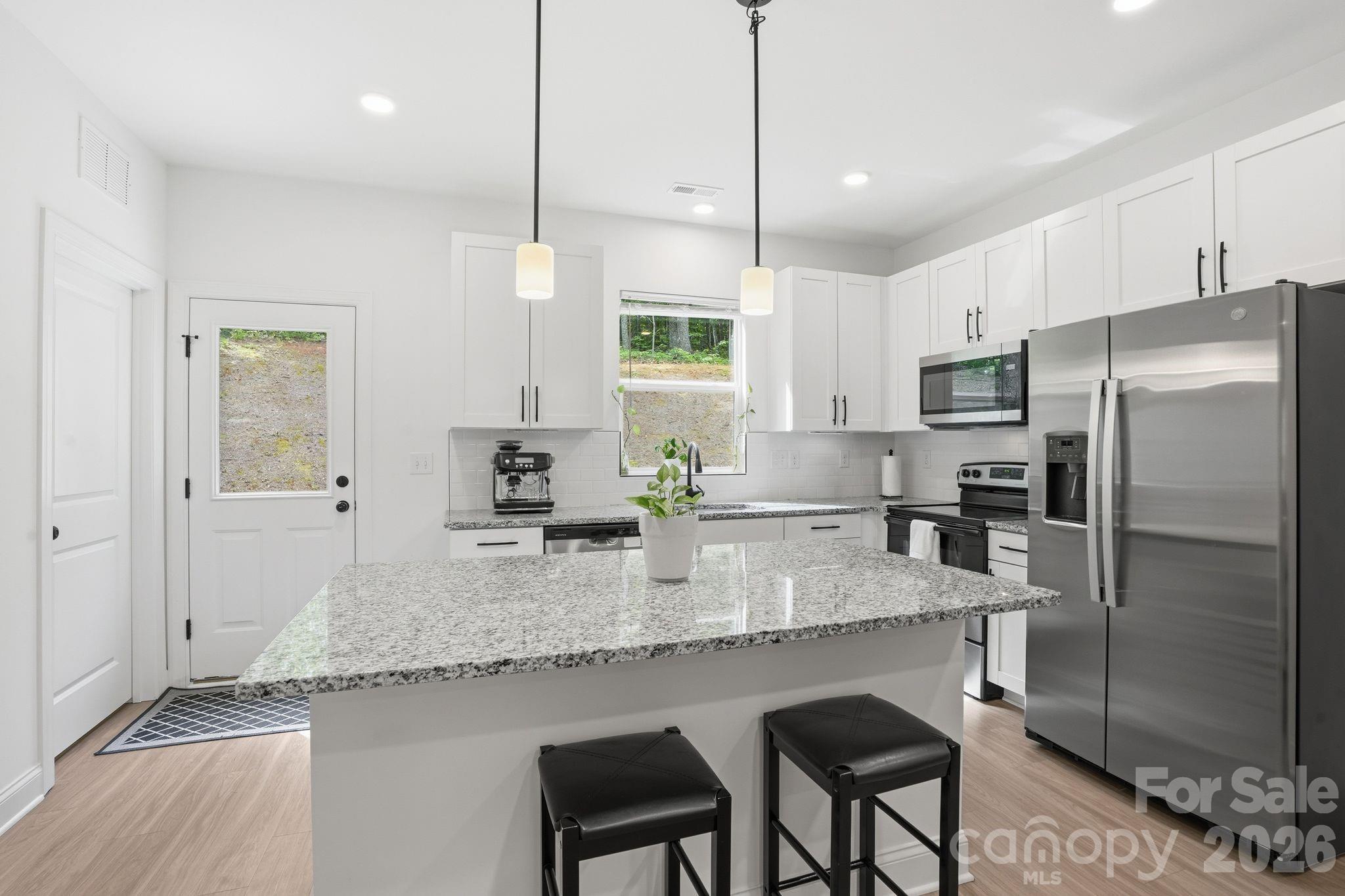 403 Sunset Drive, Bessemer City, NC - photo 8 of 30