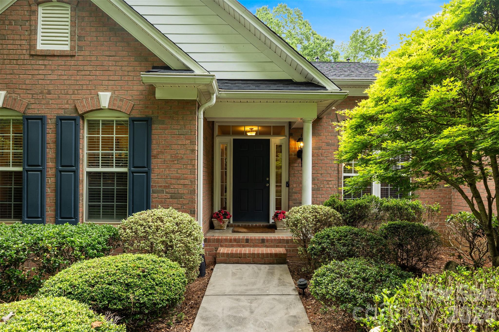 101 Woodwinds Drive, Mount Holly, NC - photo 4 of 42