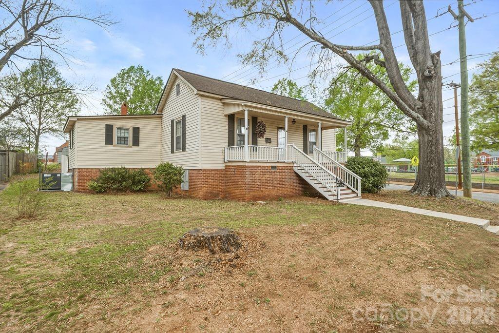 Photo 2 of 625 N Main Street, Kannapolis, NC
