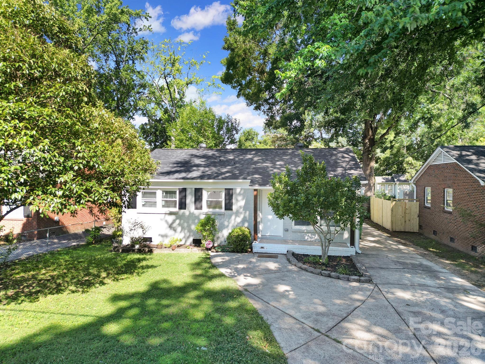 Home for sale at 1801 Dallas Avenue, Charlotte, NC — photo 20 of 34