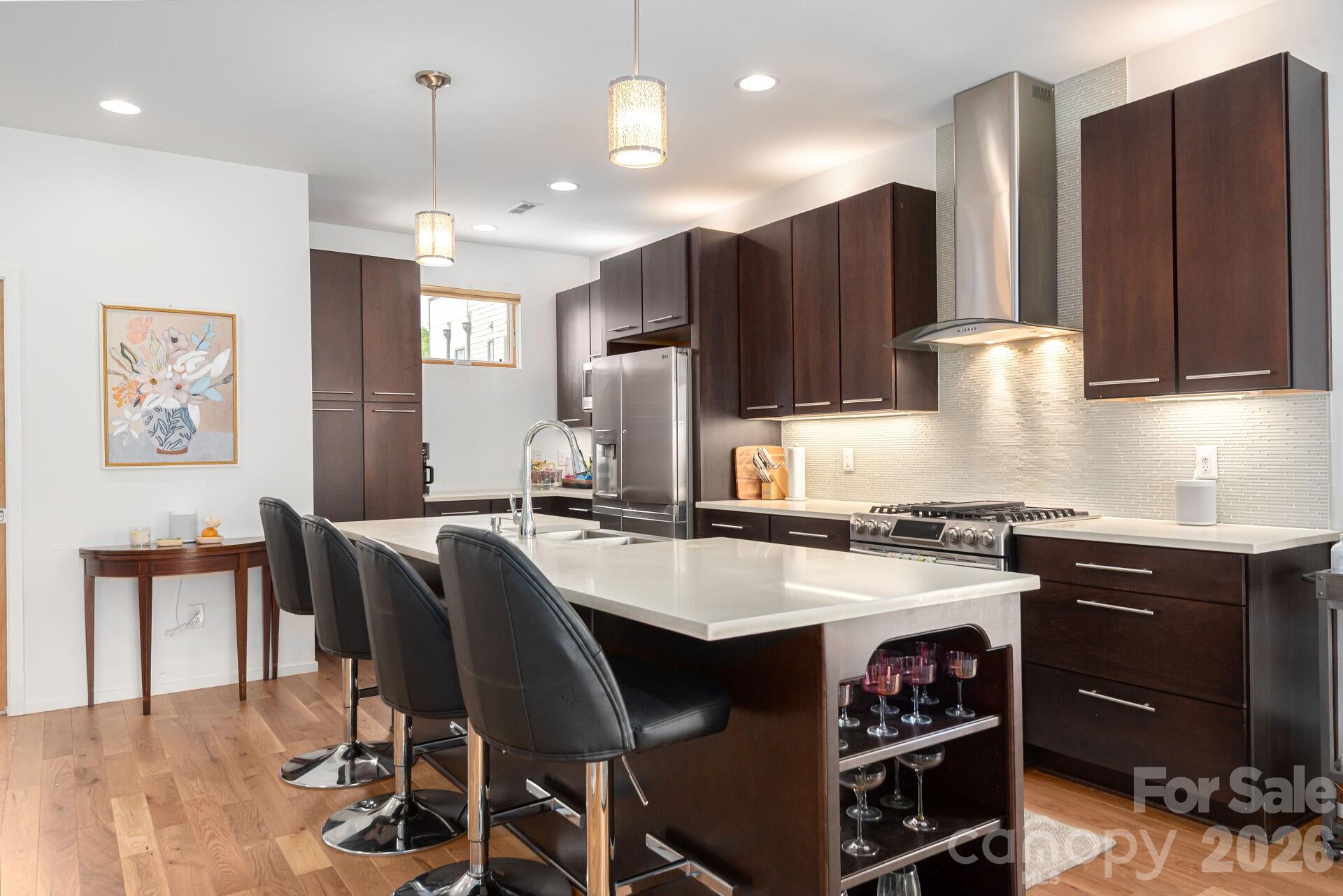 Photo 10 of 933 Westbrook DriveB, Charlotte, NC