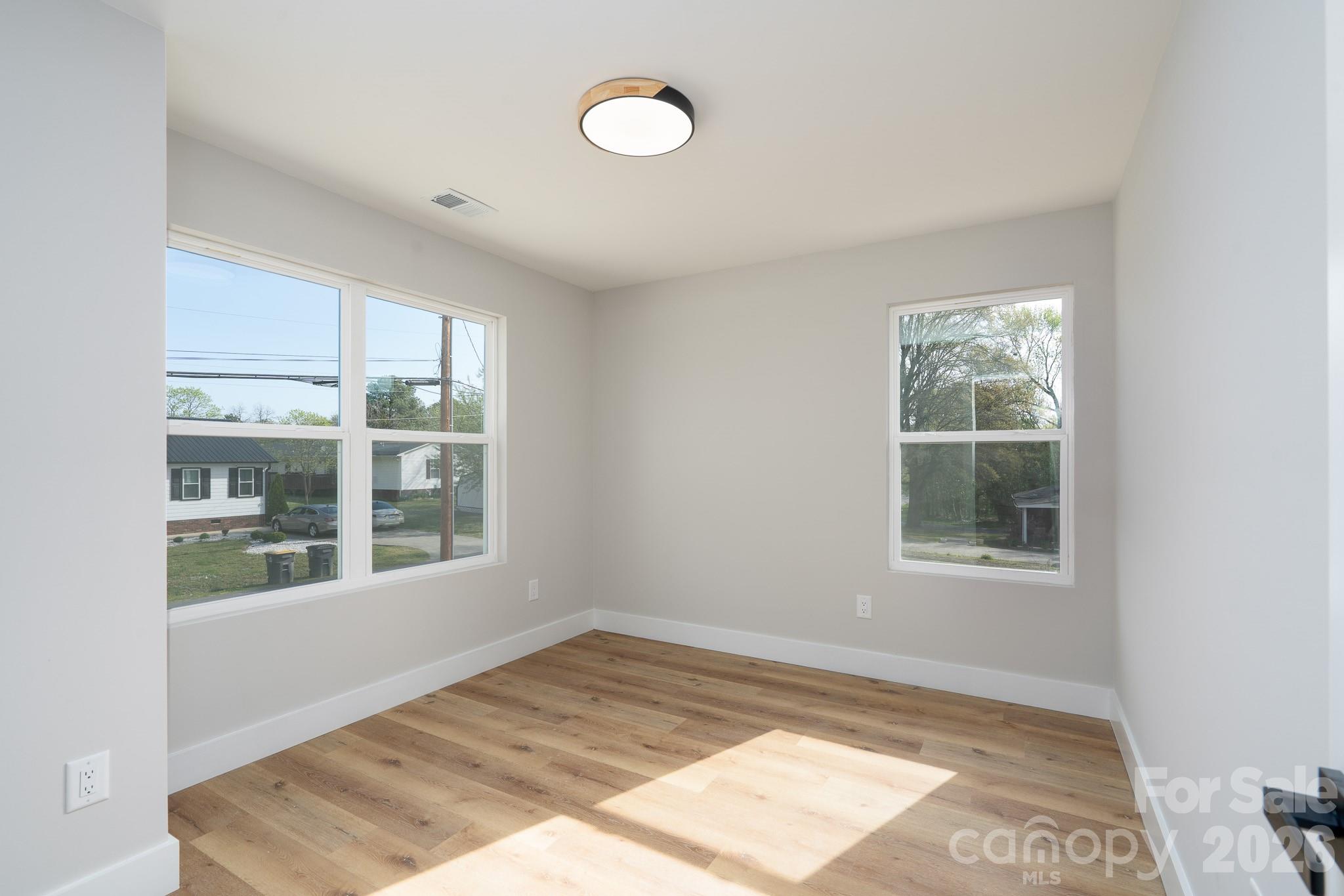 912 B Rhode Island Avenue NW, Kannapolis, NC - photo 7 of 35