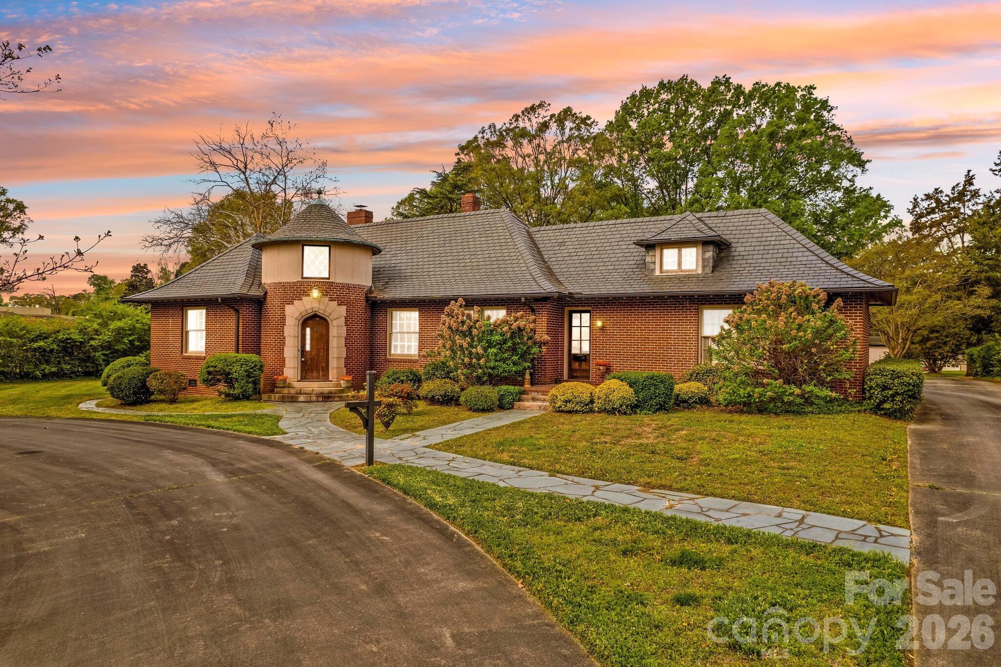 Photo 2 of 725 Mocksville Avenue, Salisbury, NC