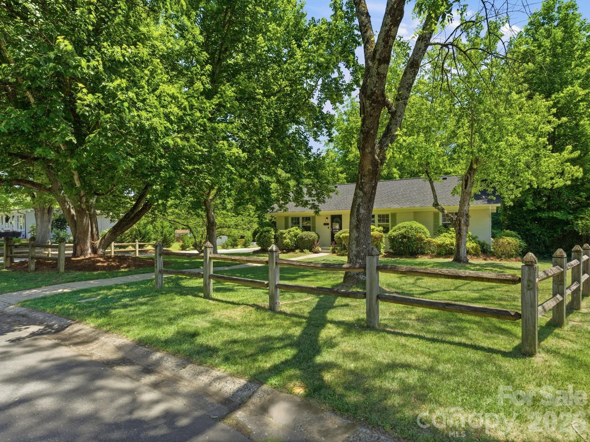 1534 Edgewater Drive, Charlotte, NC - photo 40 of 44
