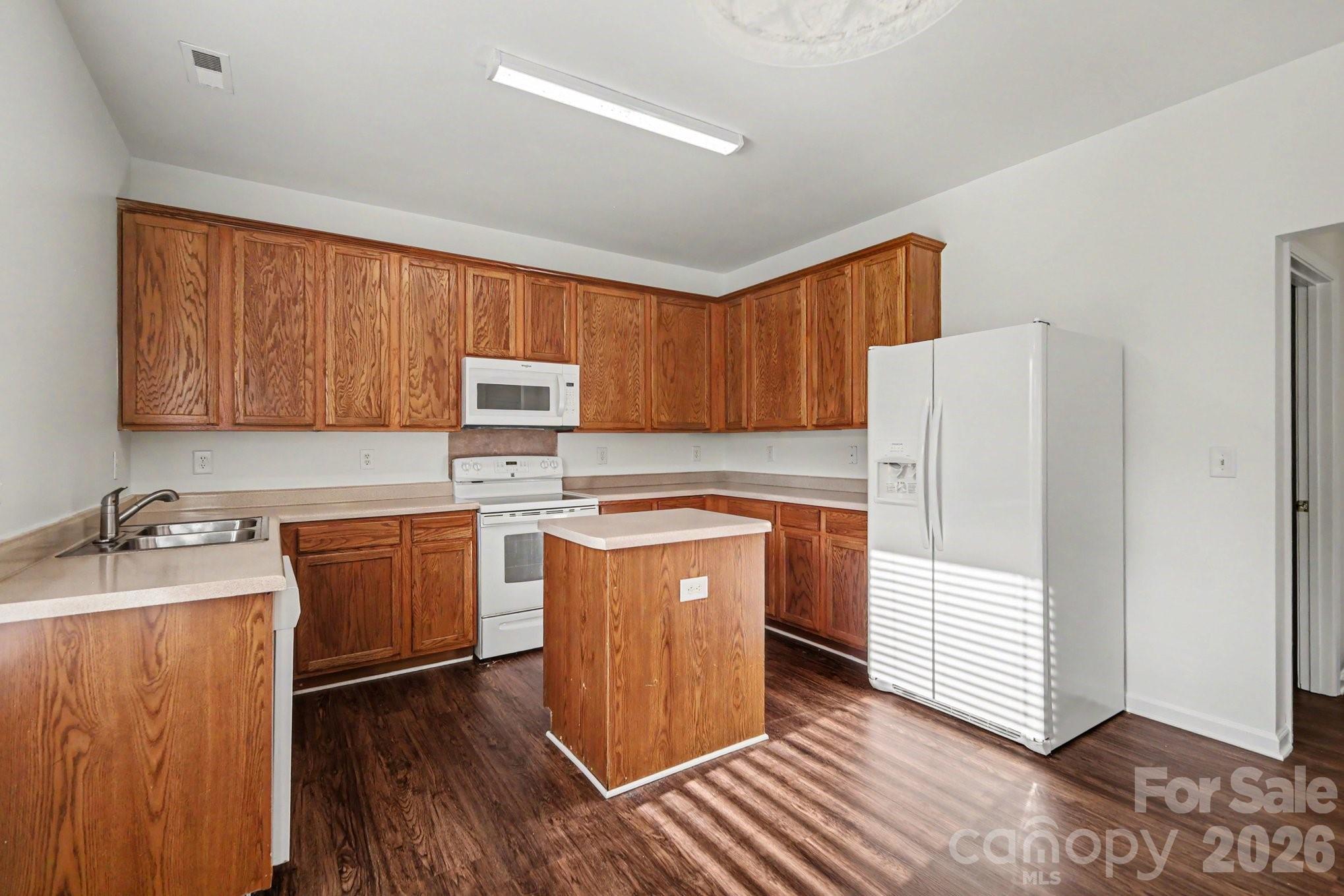 Photo 9 of 4615 Potters Glen Road, Charlotte, NC