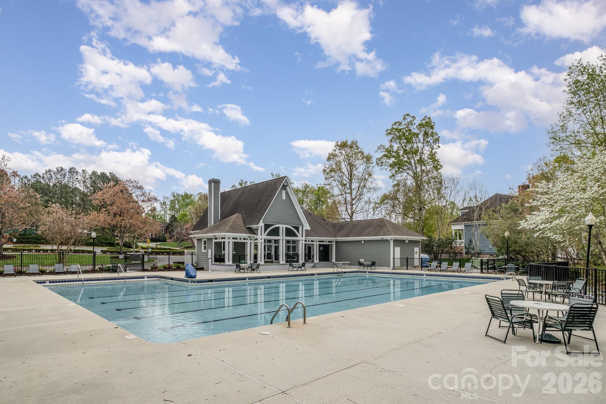 Photo 35 of 2832 Shady Reach Lane, Charlotte, NC