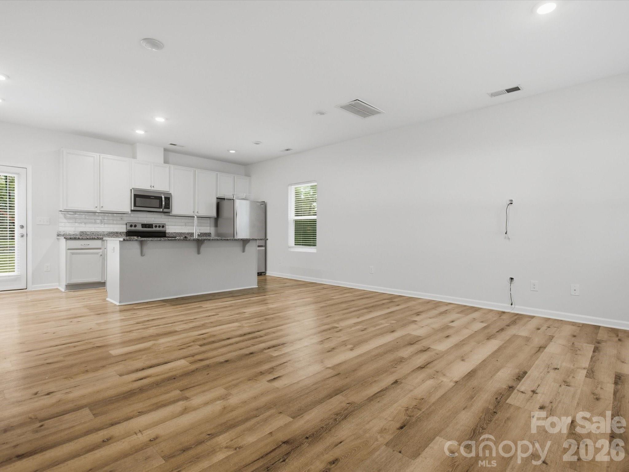 Home for sale at 1609 Ronald Street, Charlotte, NC — photo 8 of 25