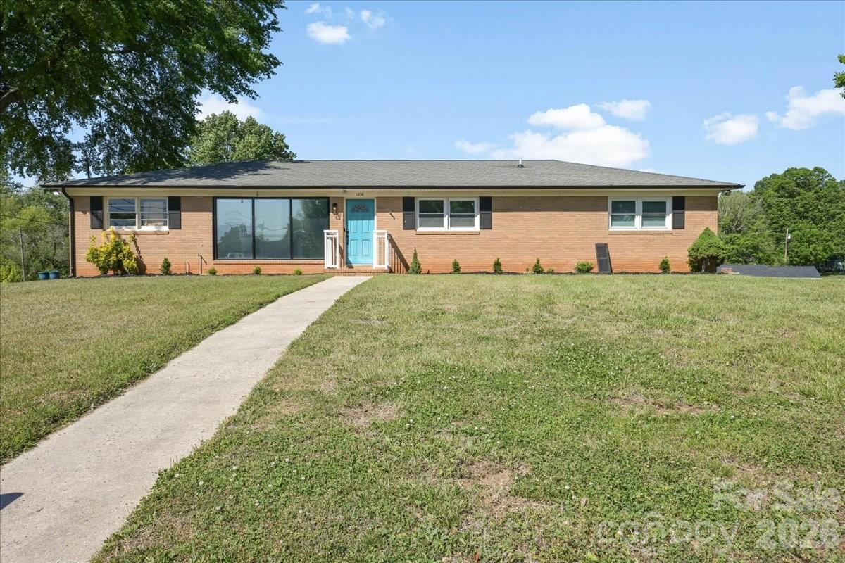 1236 Landsdowne Drive, Gastonia, NC