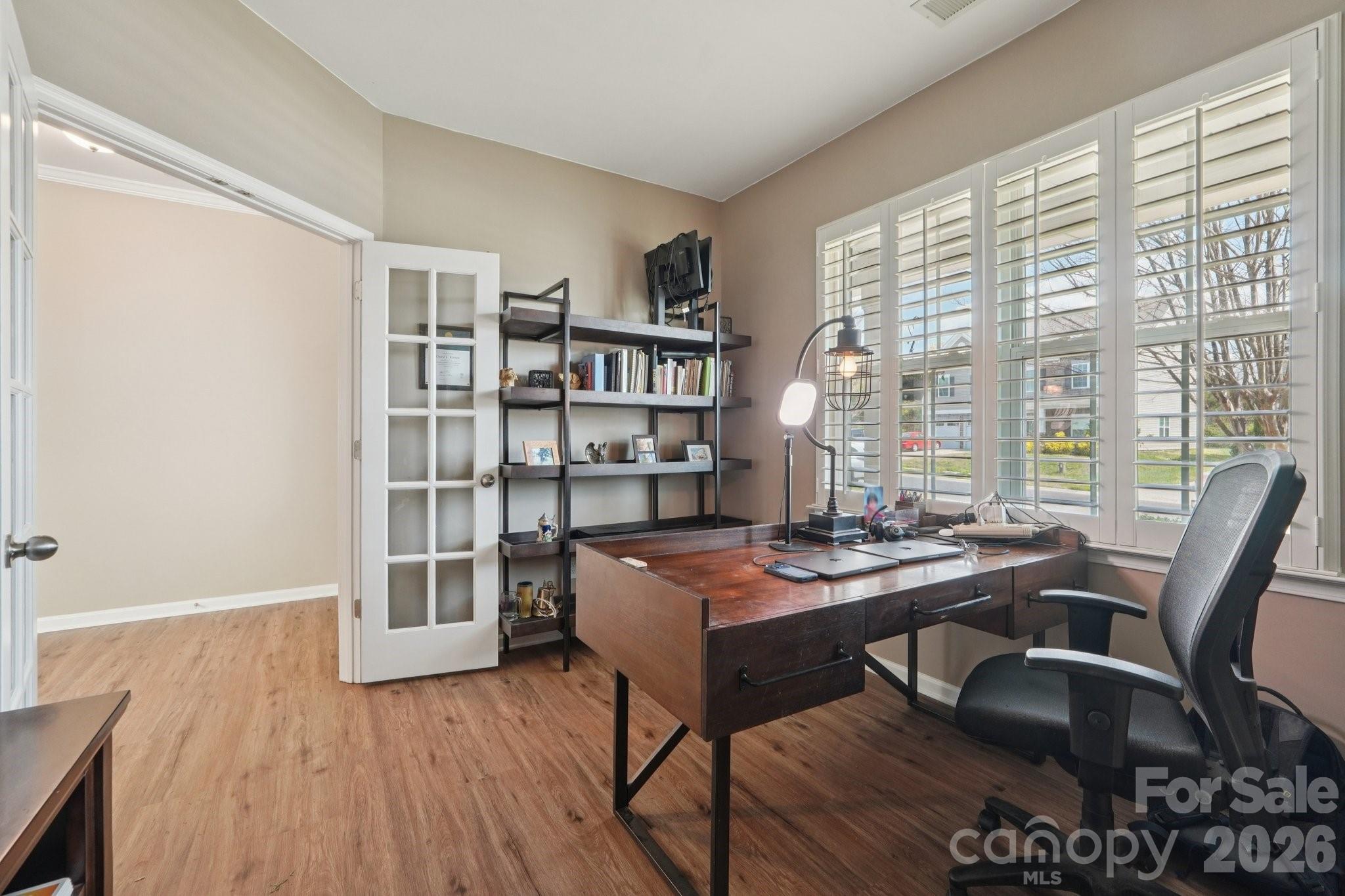 5016 Riverdale Drive, Charlotte, NC - photo 4 of 40