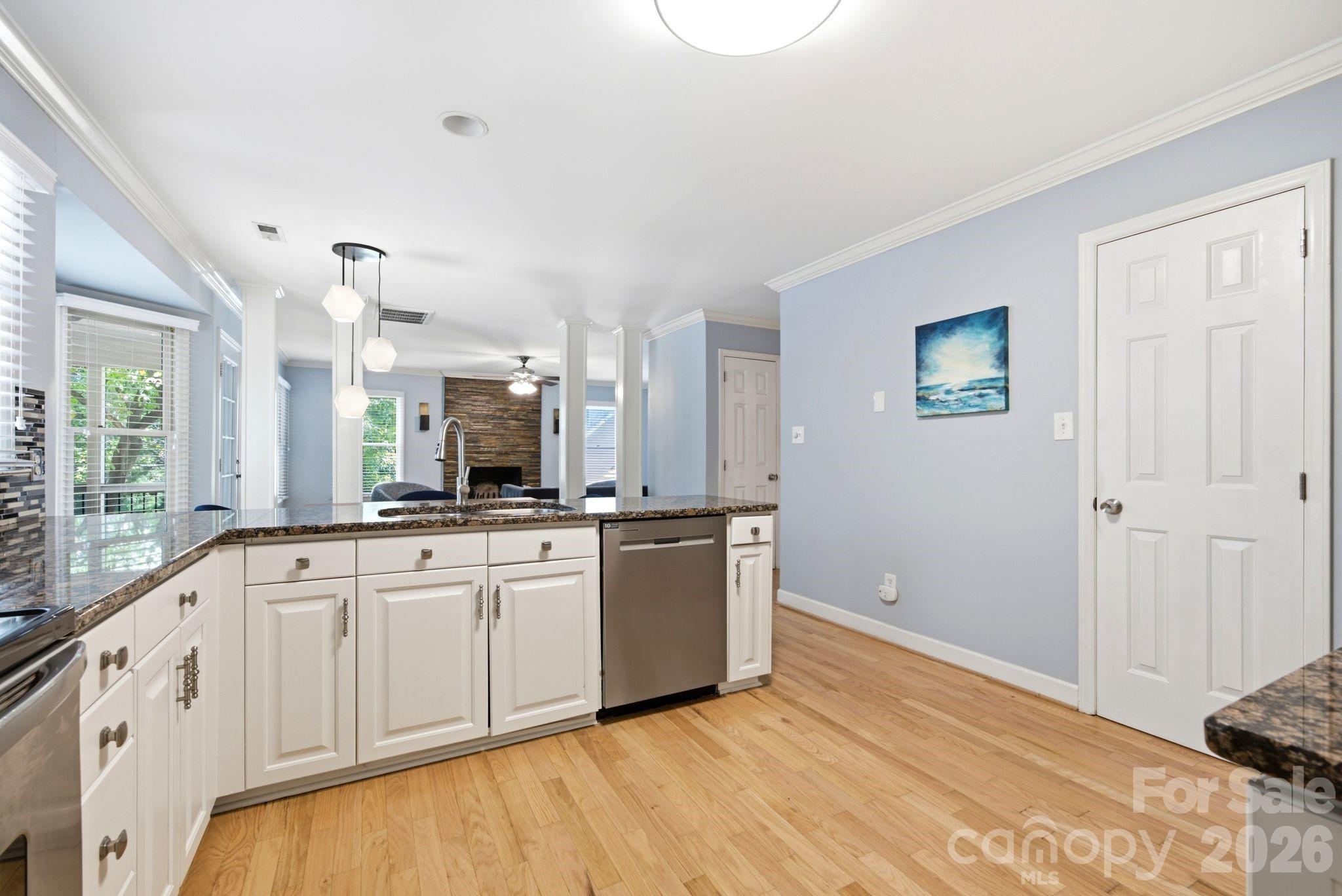 Photo 5 of 503 Wyre Forest Court, Charlotte, NC