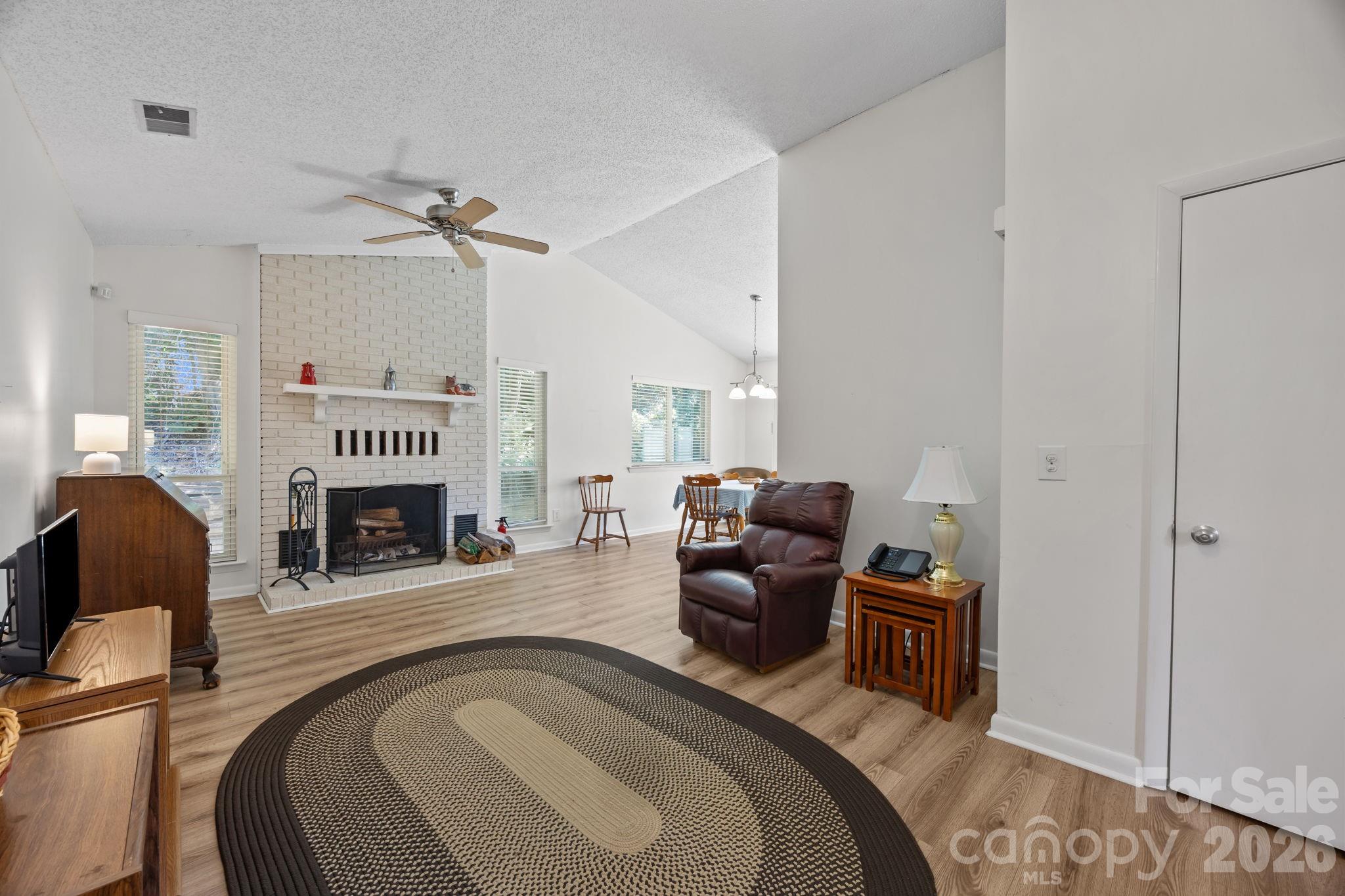 Photo 4 of 1057 Sardis Cove Drive, Charlotte, NC