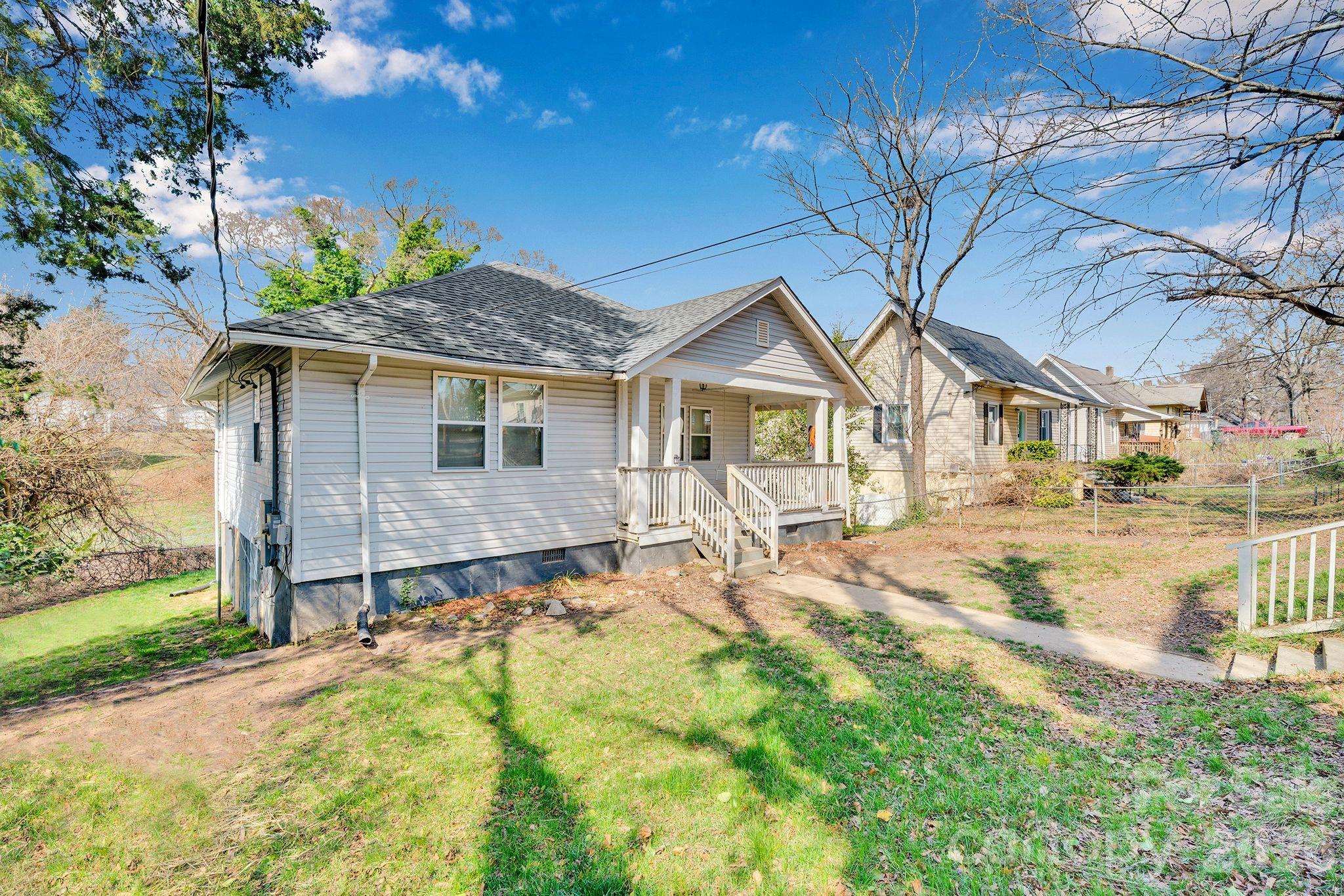 Photo 2 of 309 S Highland Street, Gastonia, NC