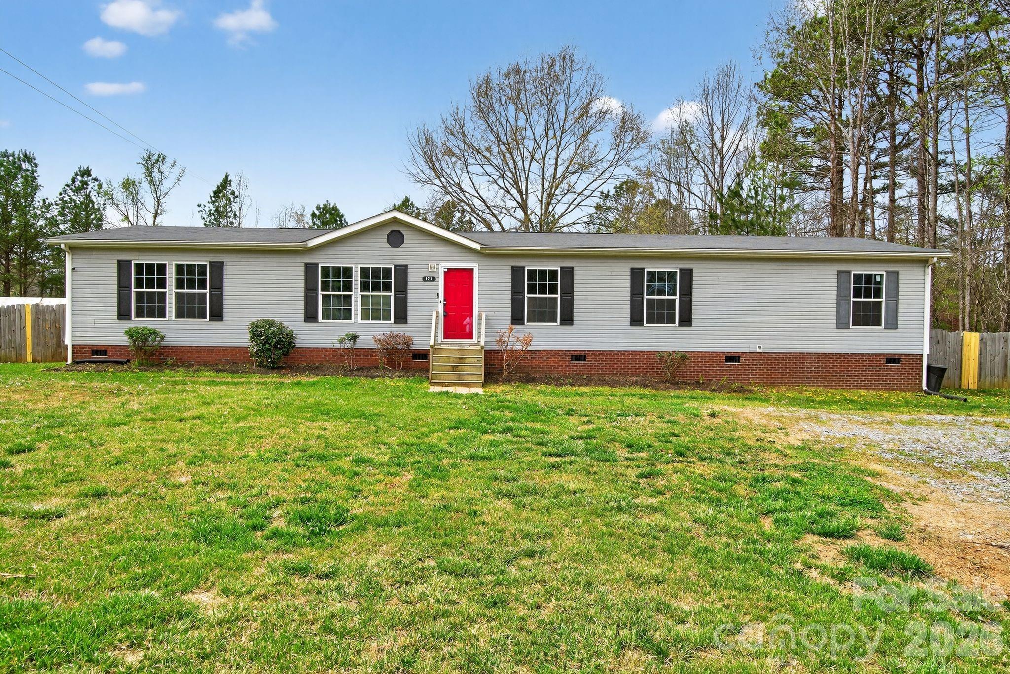 922 Lavender Road, Grover, NC - photo 3 of 21