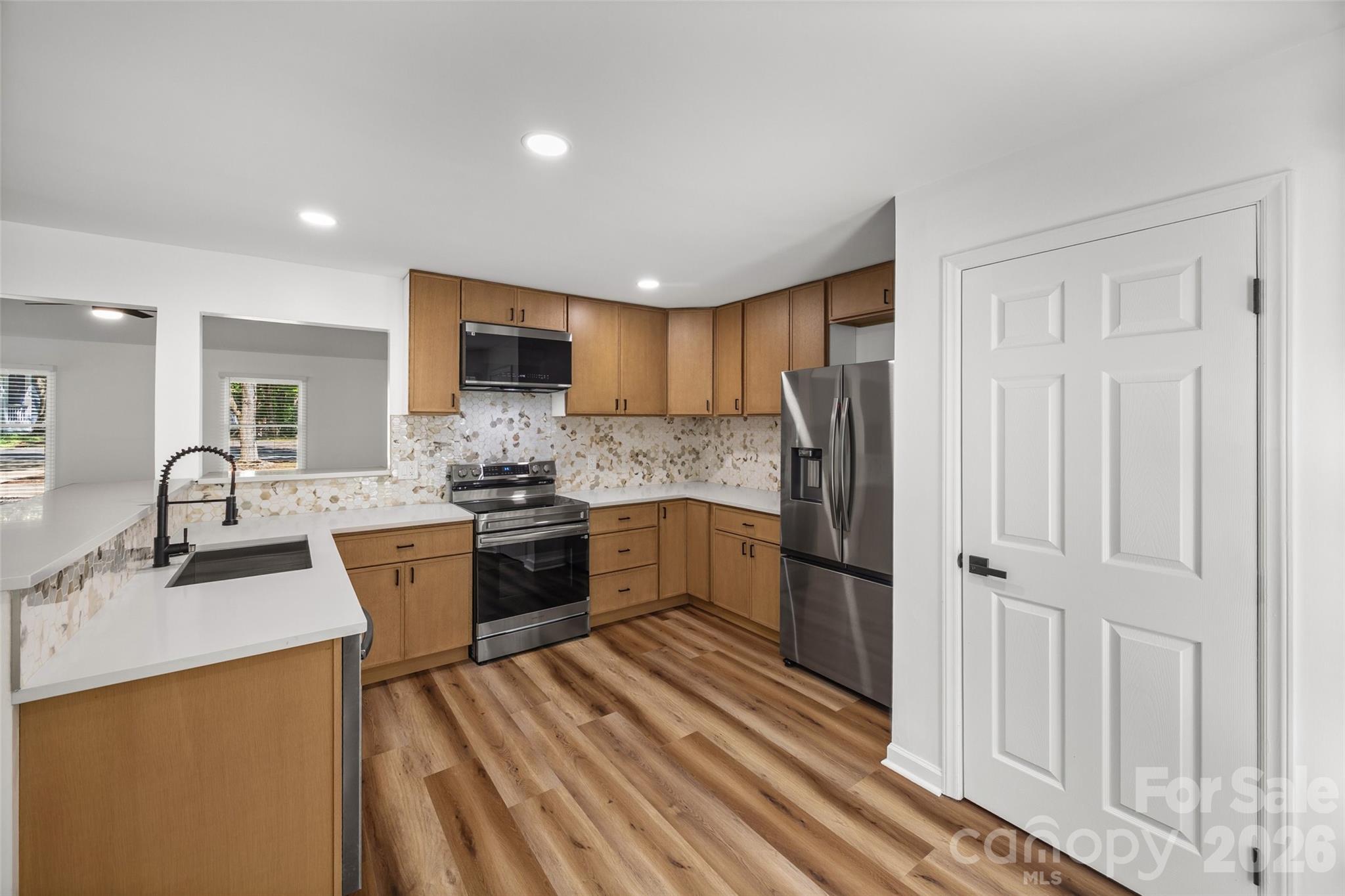 5043 Suwarrow Circle, Tega Cay, SC - photo 10 of 23