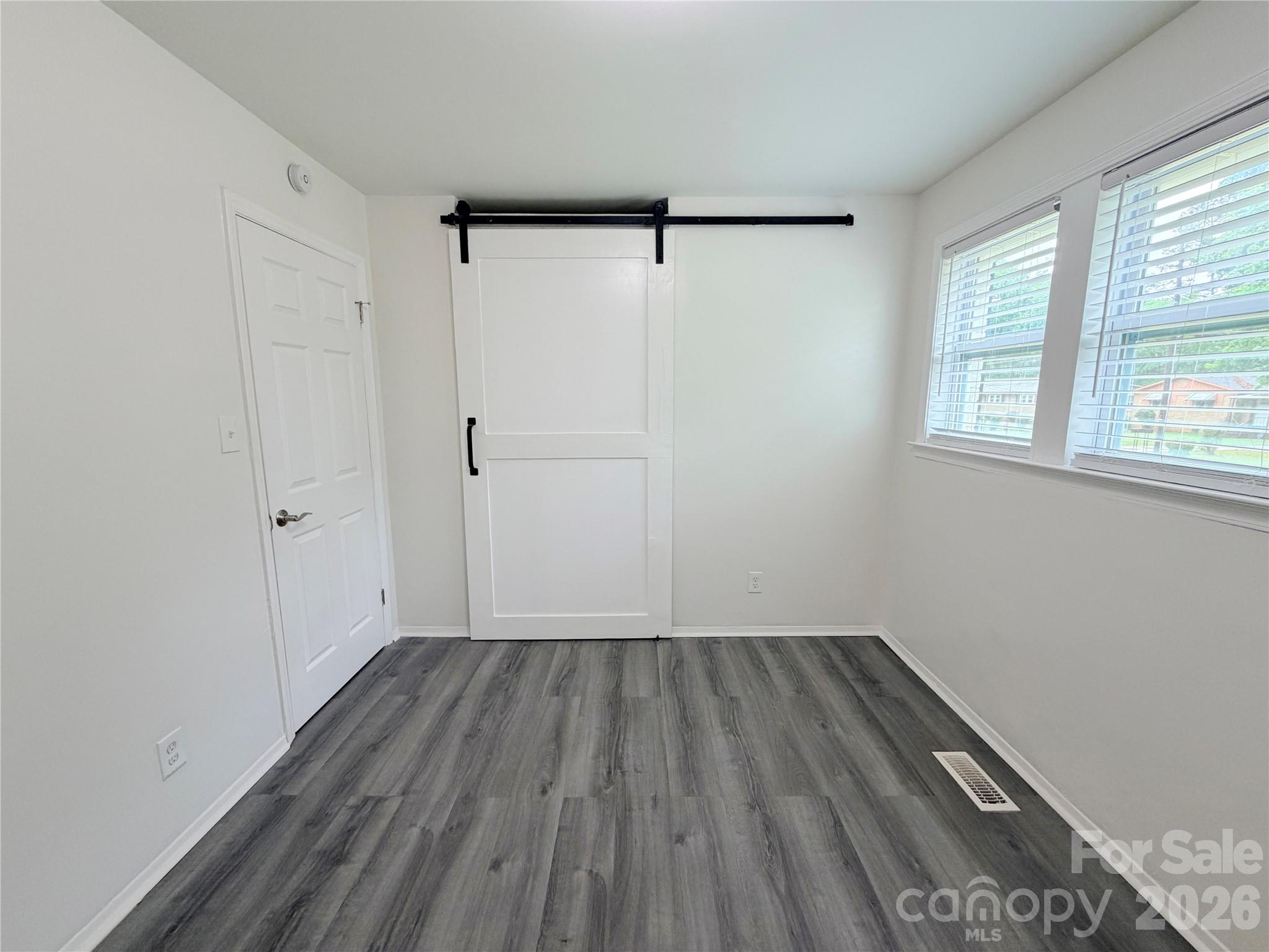 9209 Edgevale Drive, Charlotte, NC - photo 17 of 34
