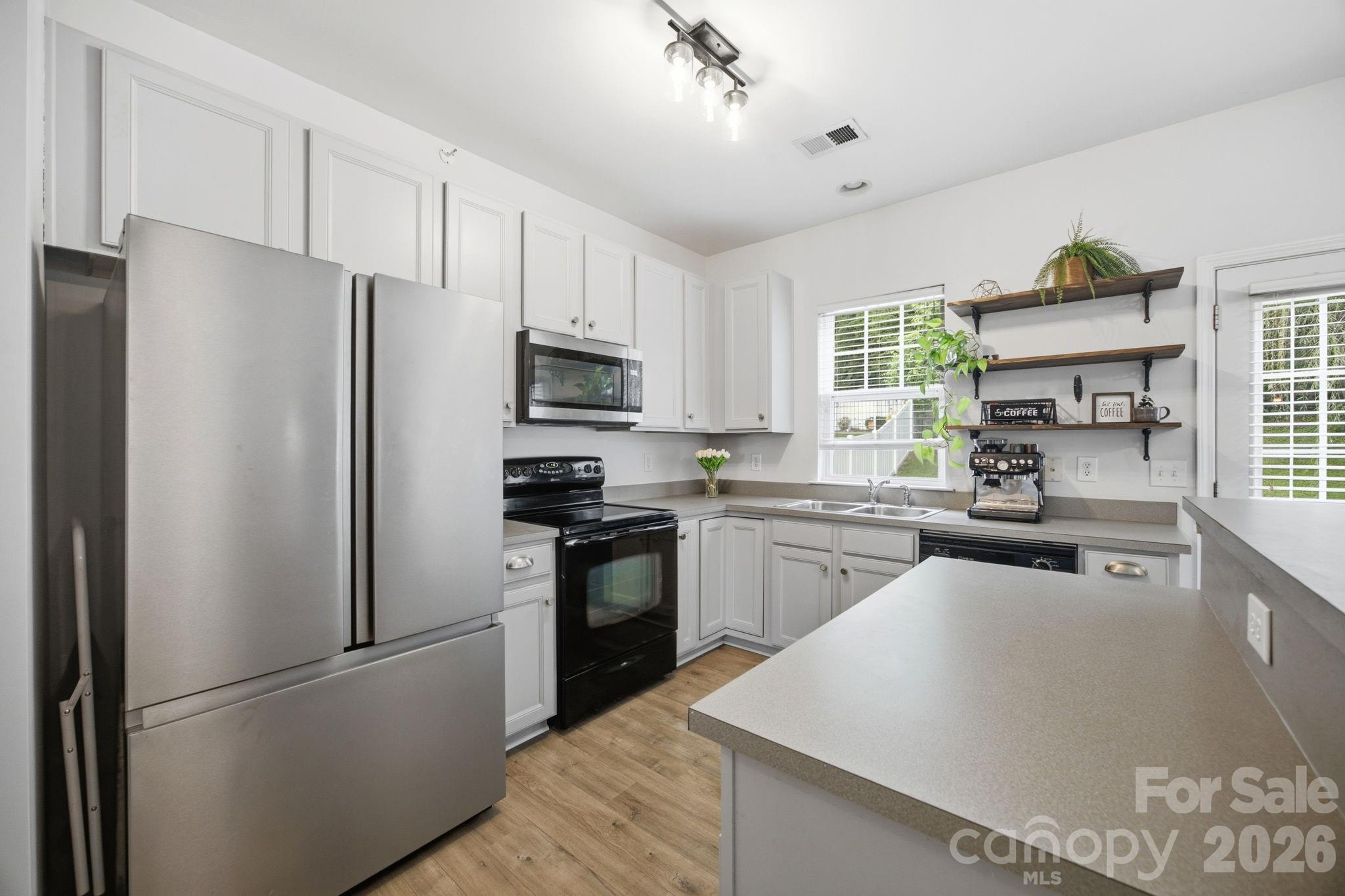Photo 13 of 9511 Long Hill Drive, Charlotte, NC