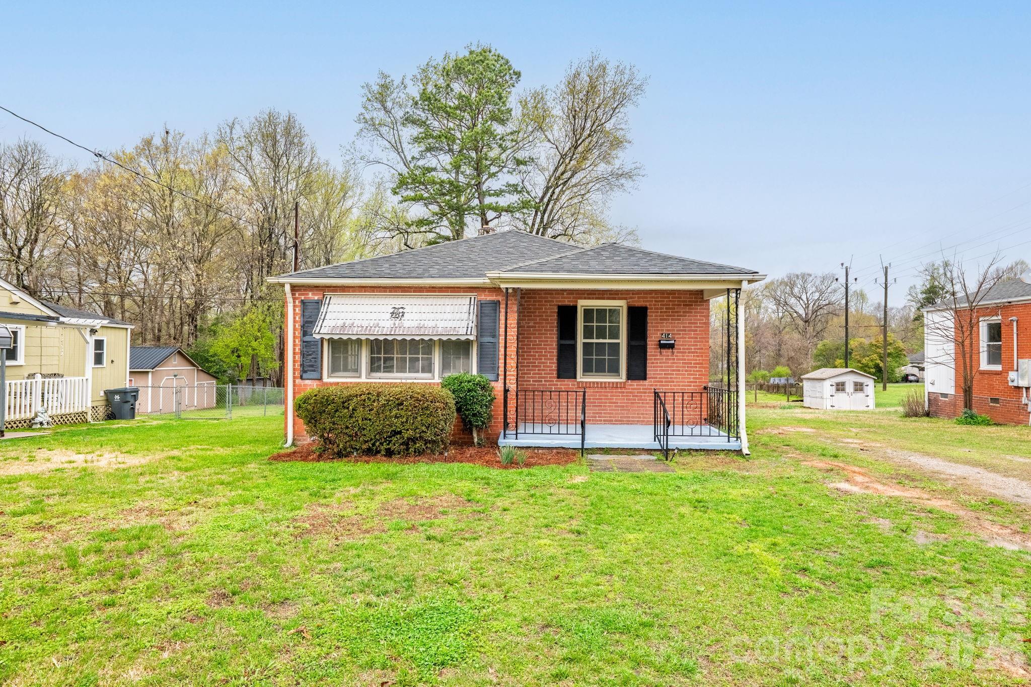 Photo 2 of 414 Ridge Street, Stanley, NC