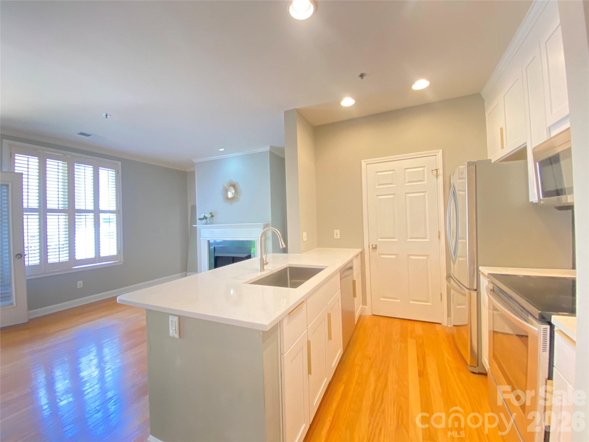 Photo 2 of 416 Queens Road19, Charlotte, NC