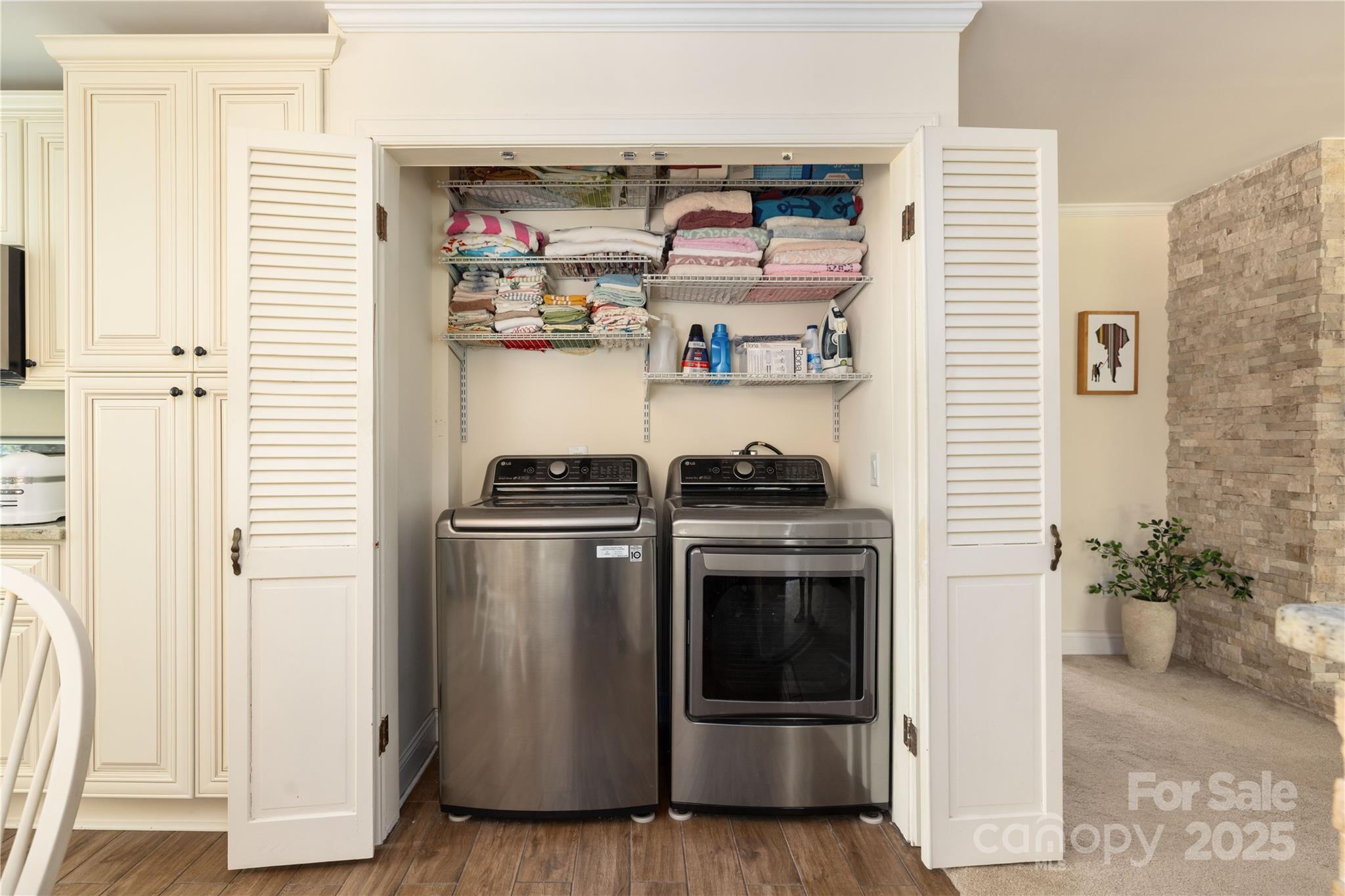 Photo 21 of 5431 Park Road, Charlotte, NC