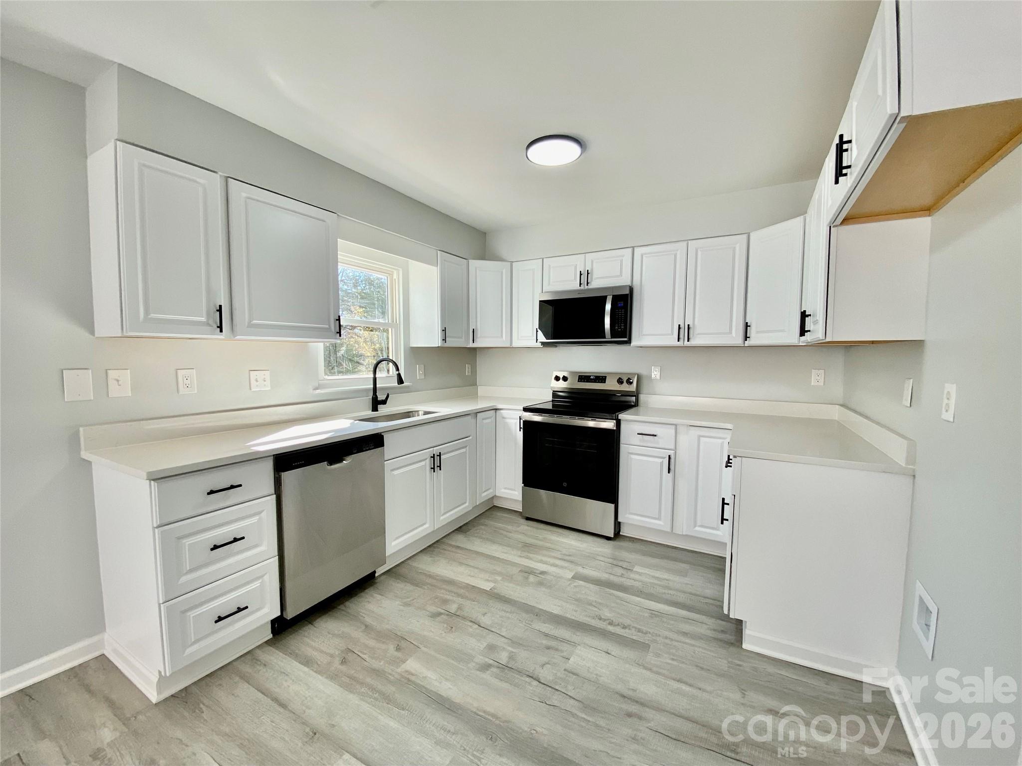 Photo 18 of 9428 White Cedar Court, Charlotte, NC